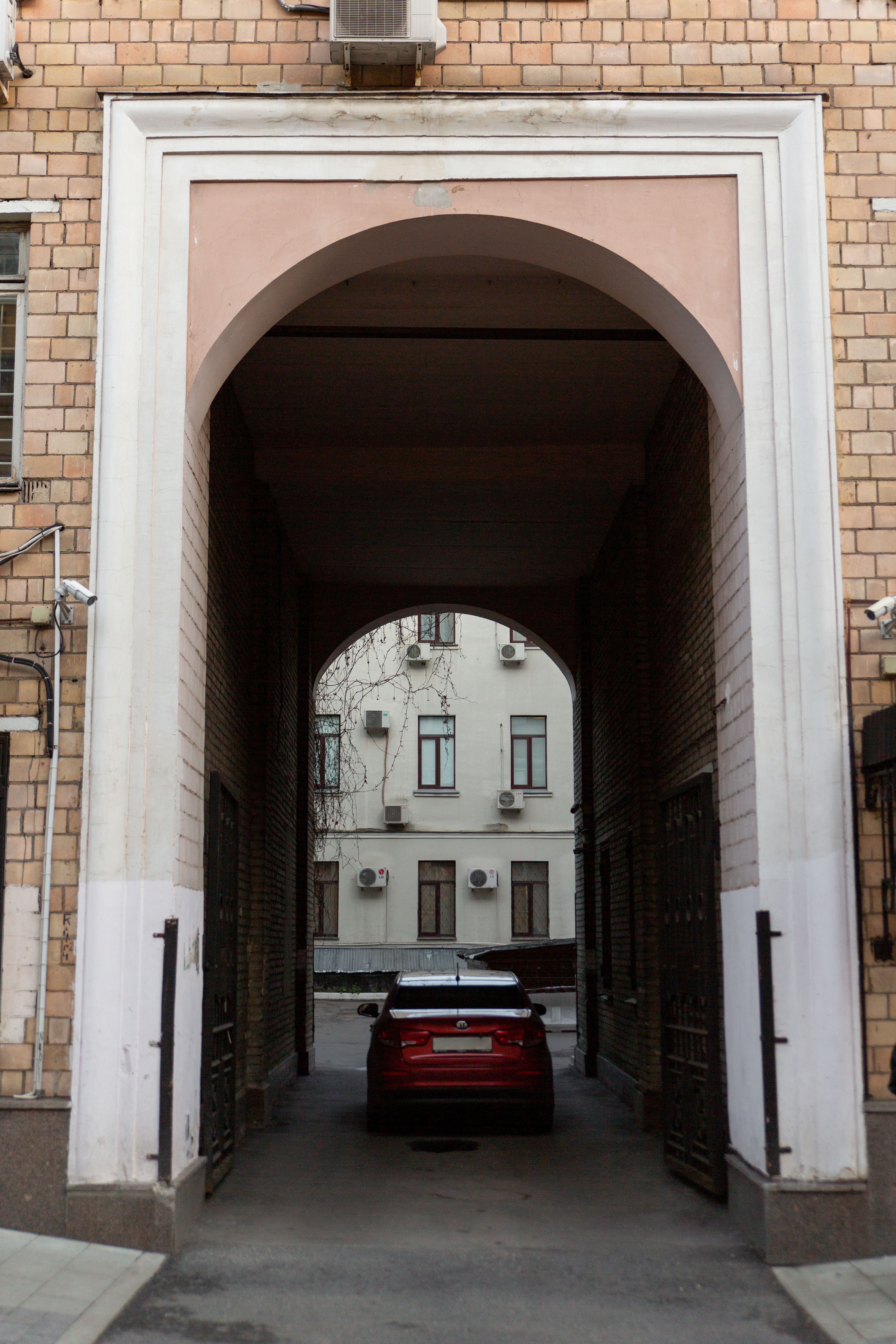 Car Passing Through a Gate · Free Stock Photo
