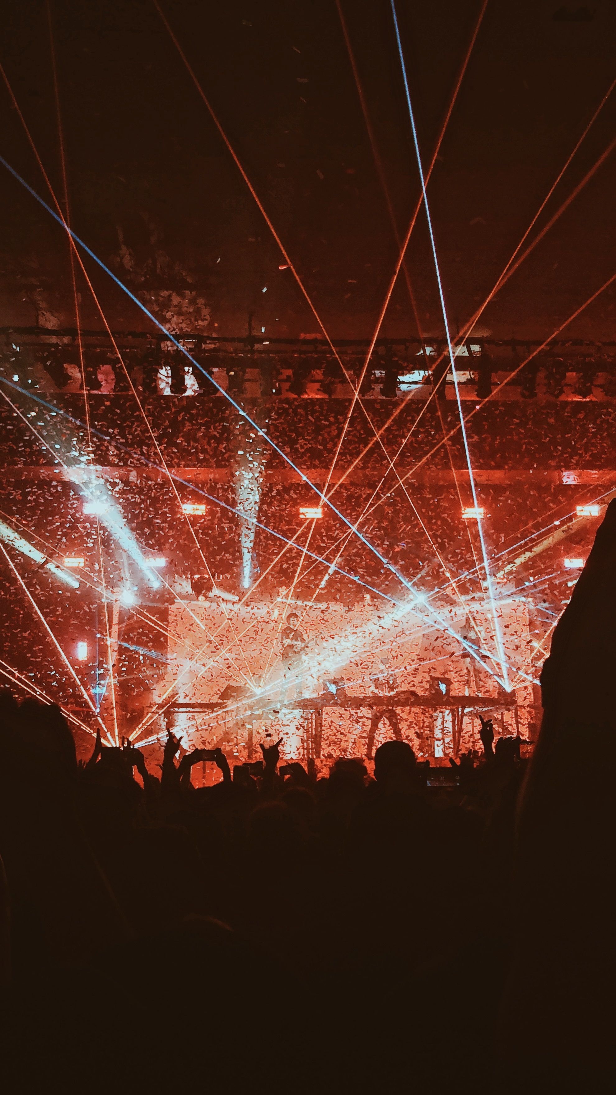 Concert Confetti Photos, Download The BEST Free Concert Confetti Stock ...