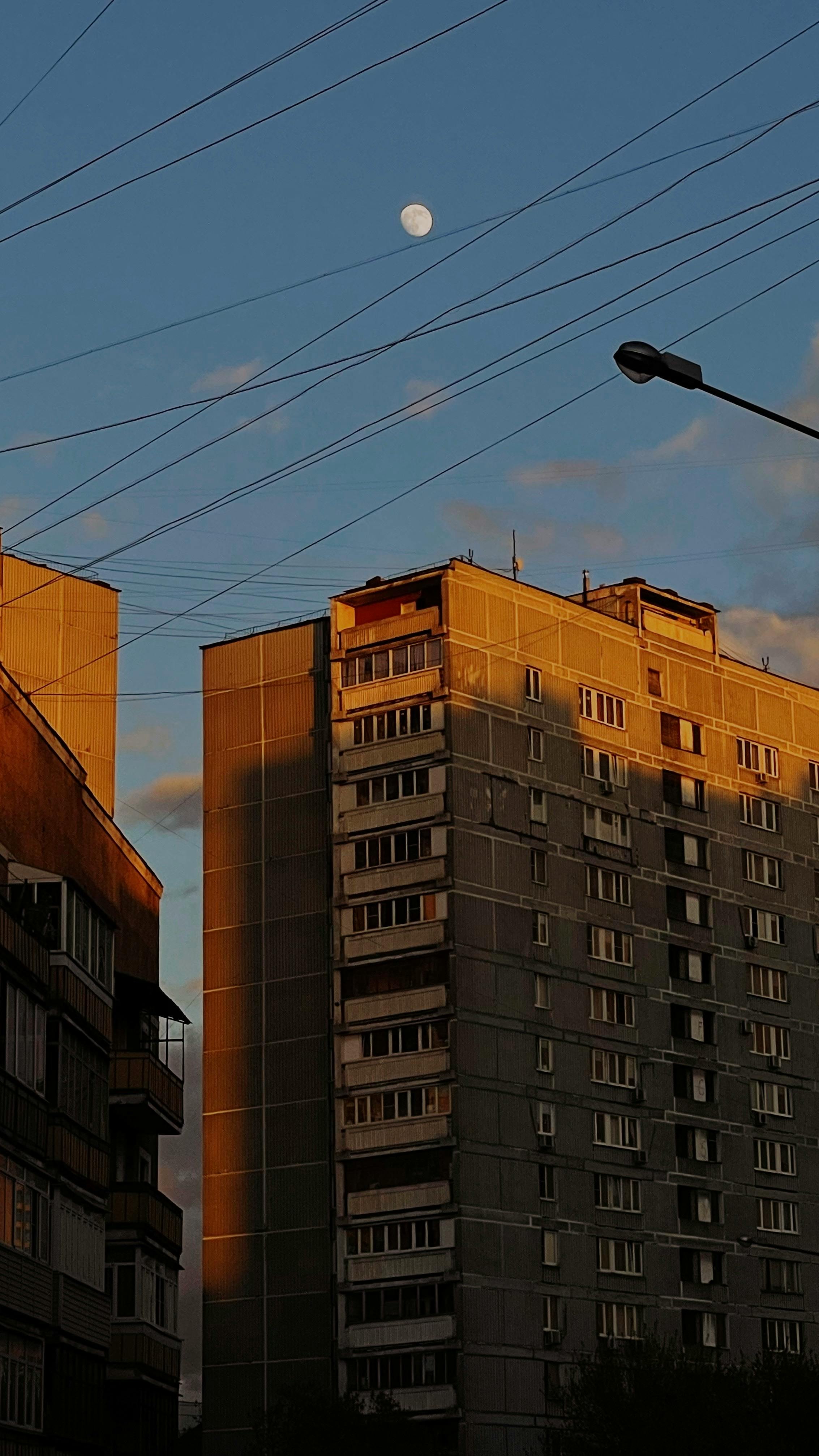Moon Above the Building · Free Stock Photo