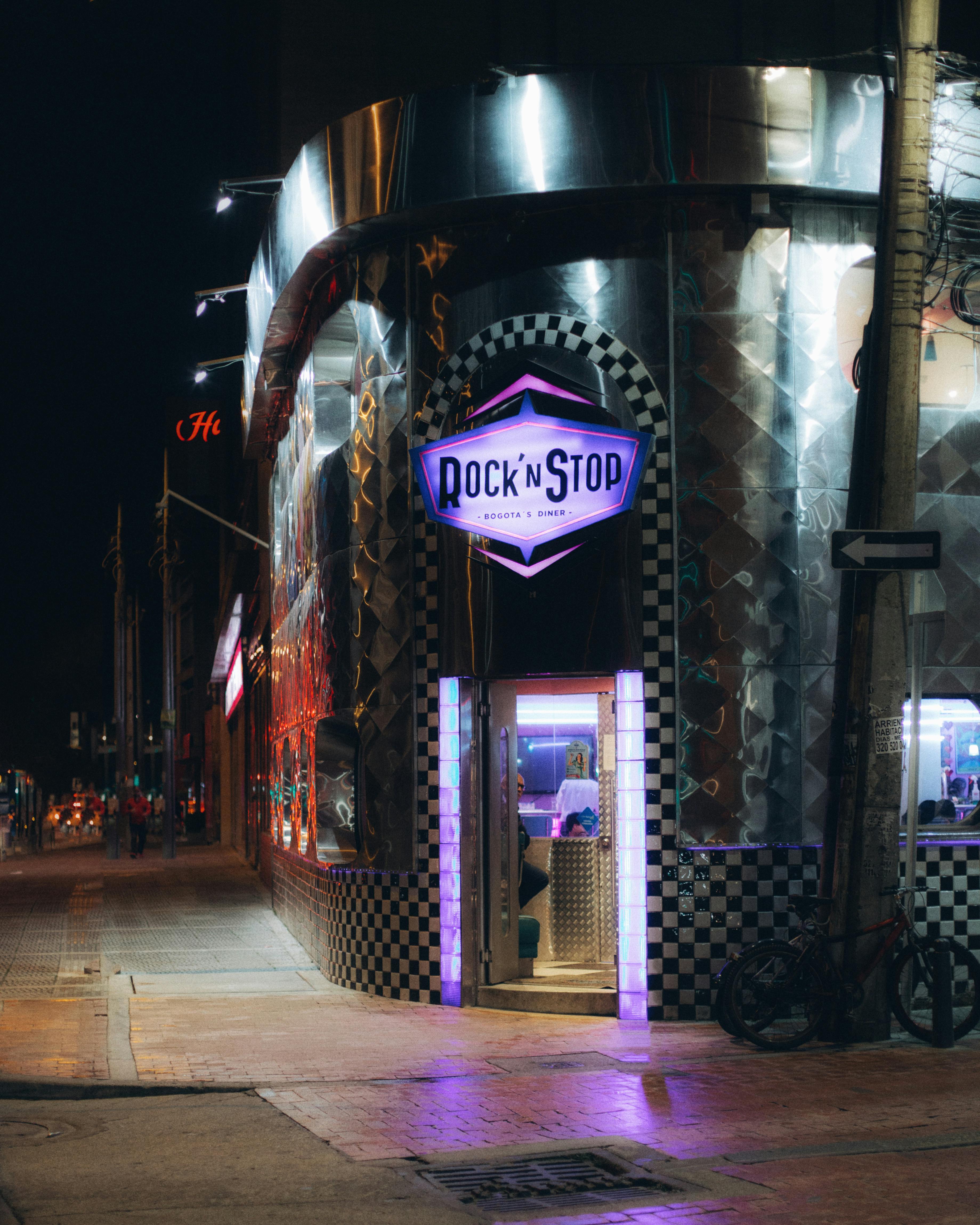 Purple Signage on the Building · Free Stock Photo