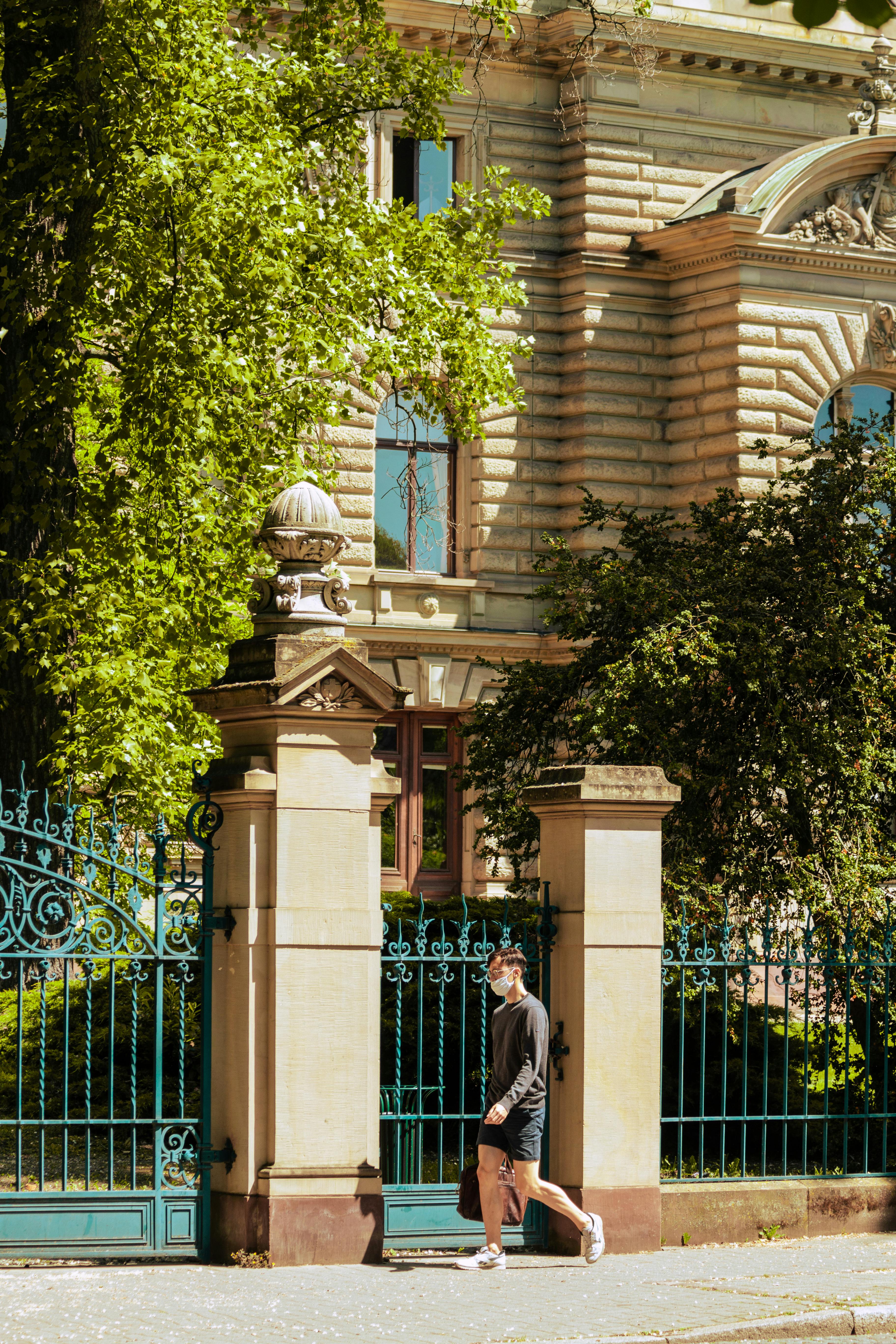 Old French Man Photos, Download The BEST Free Old French Man Stock ...