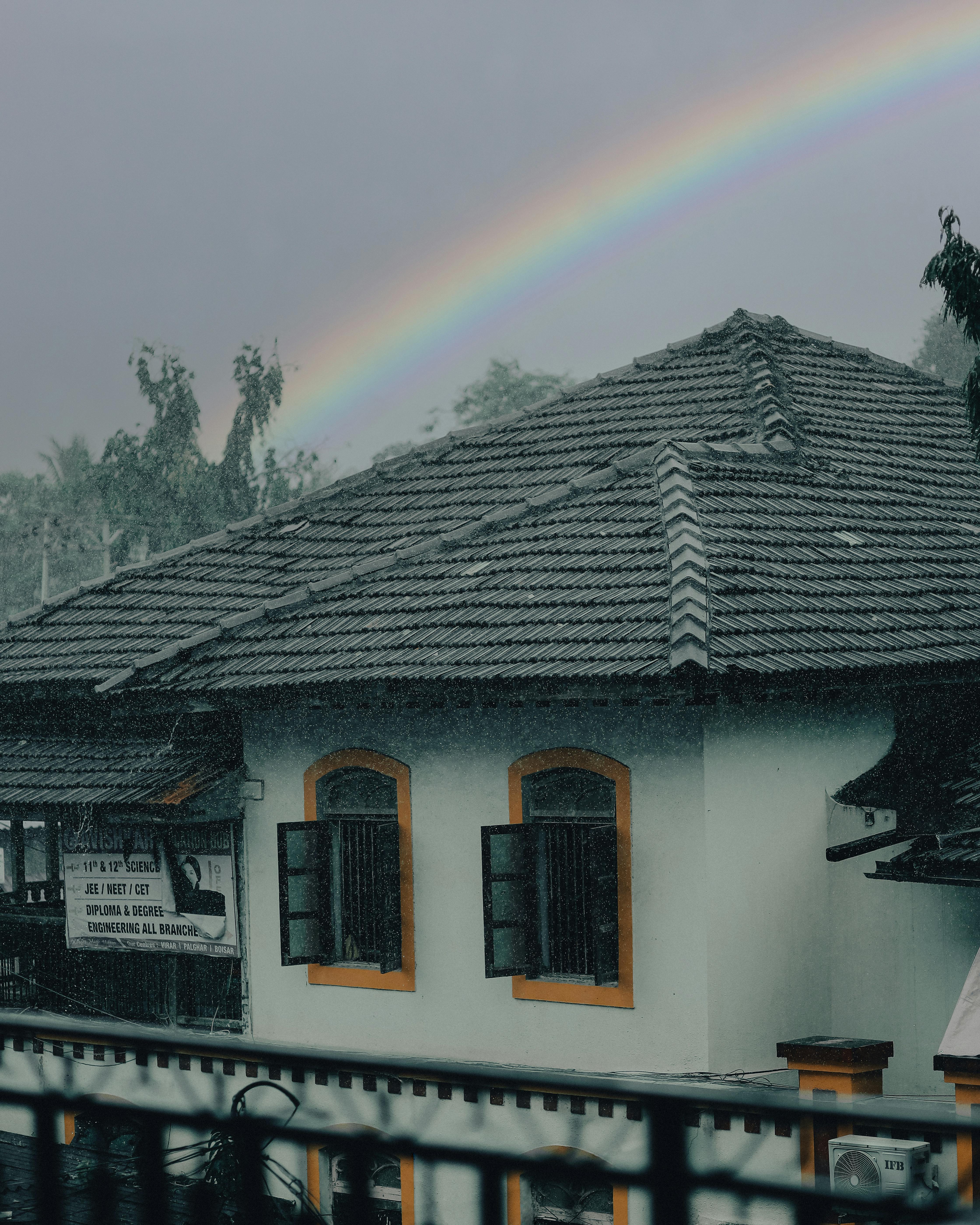 House In Rain Photos, Download The BEST Free House In Rain Stock Photos ...