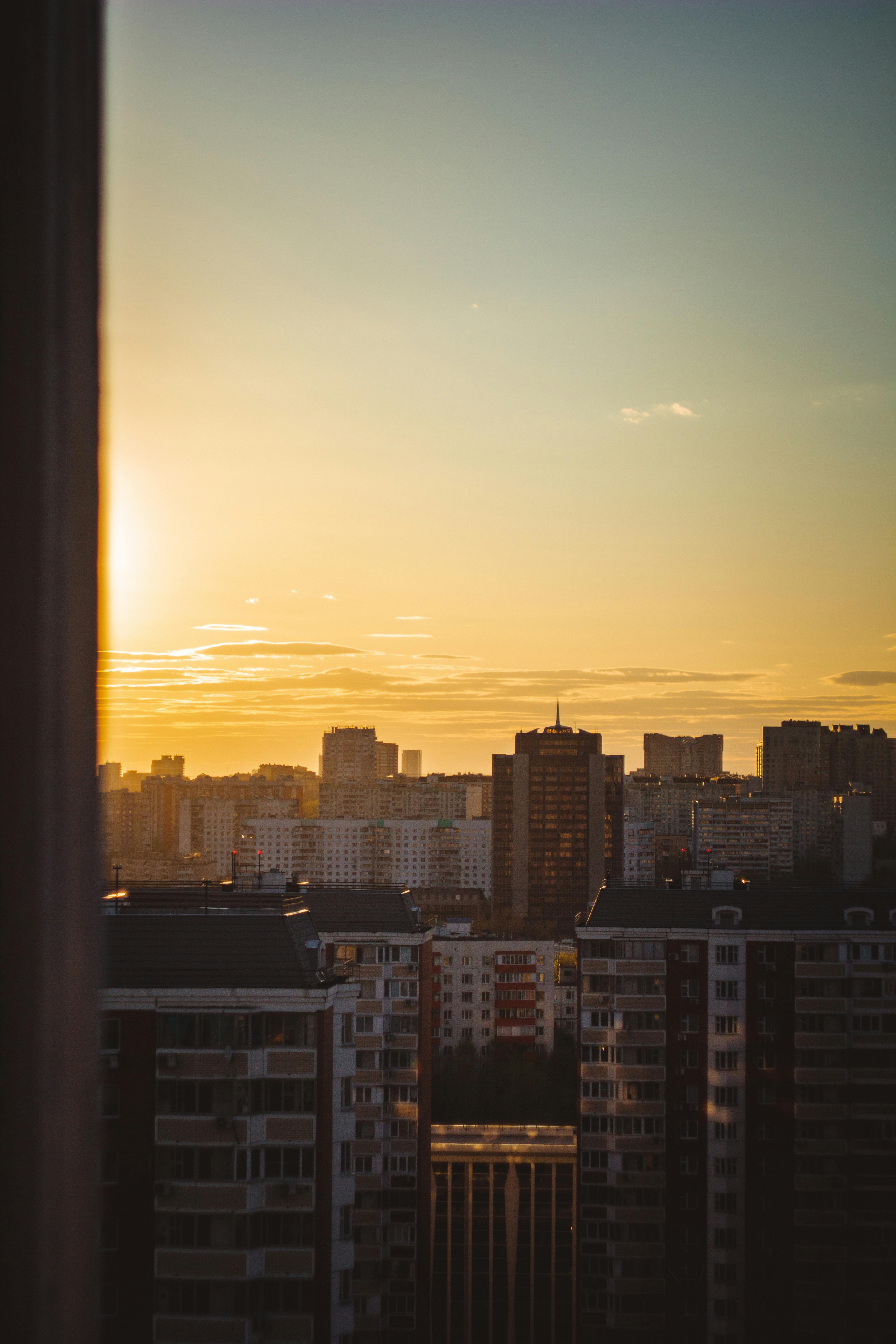 Building During Sunset · Free Stock Photo