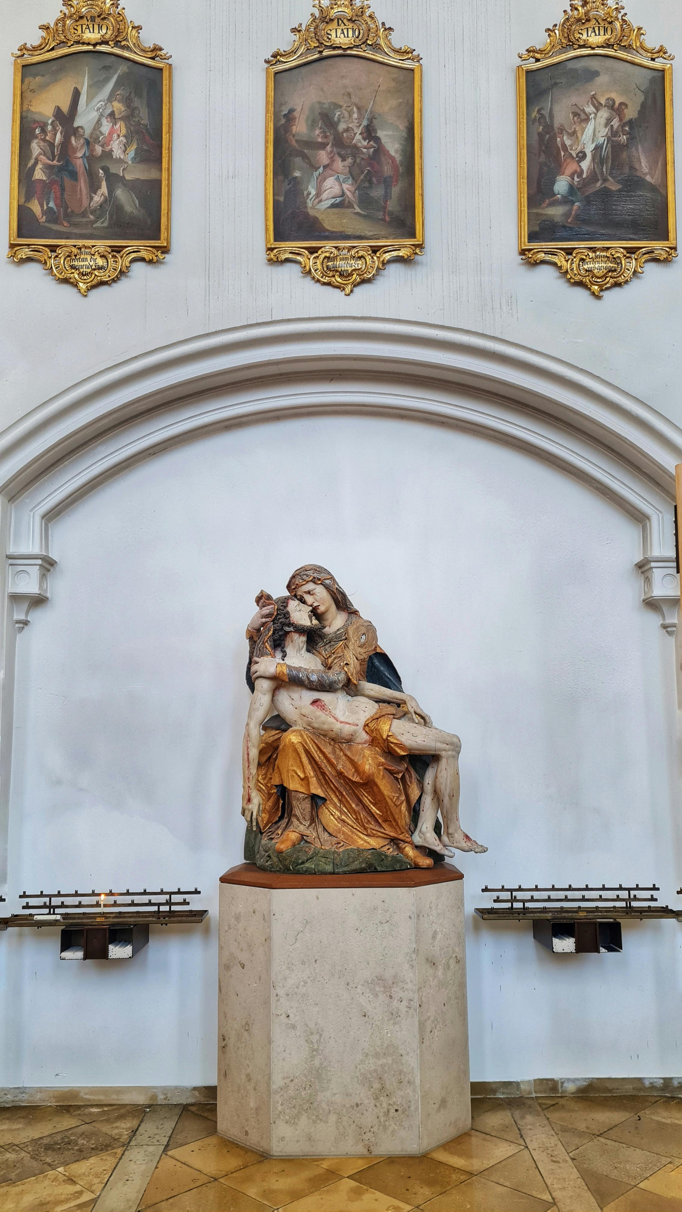 Pieta in Church · Free Stock Photo