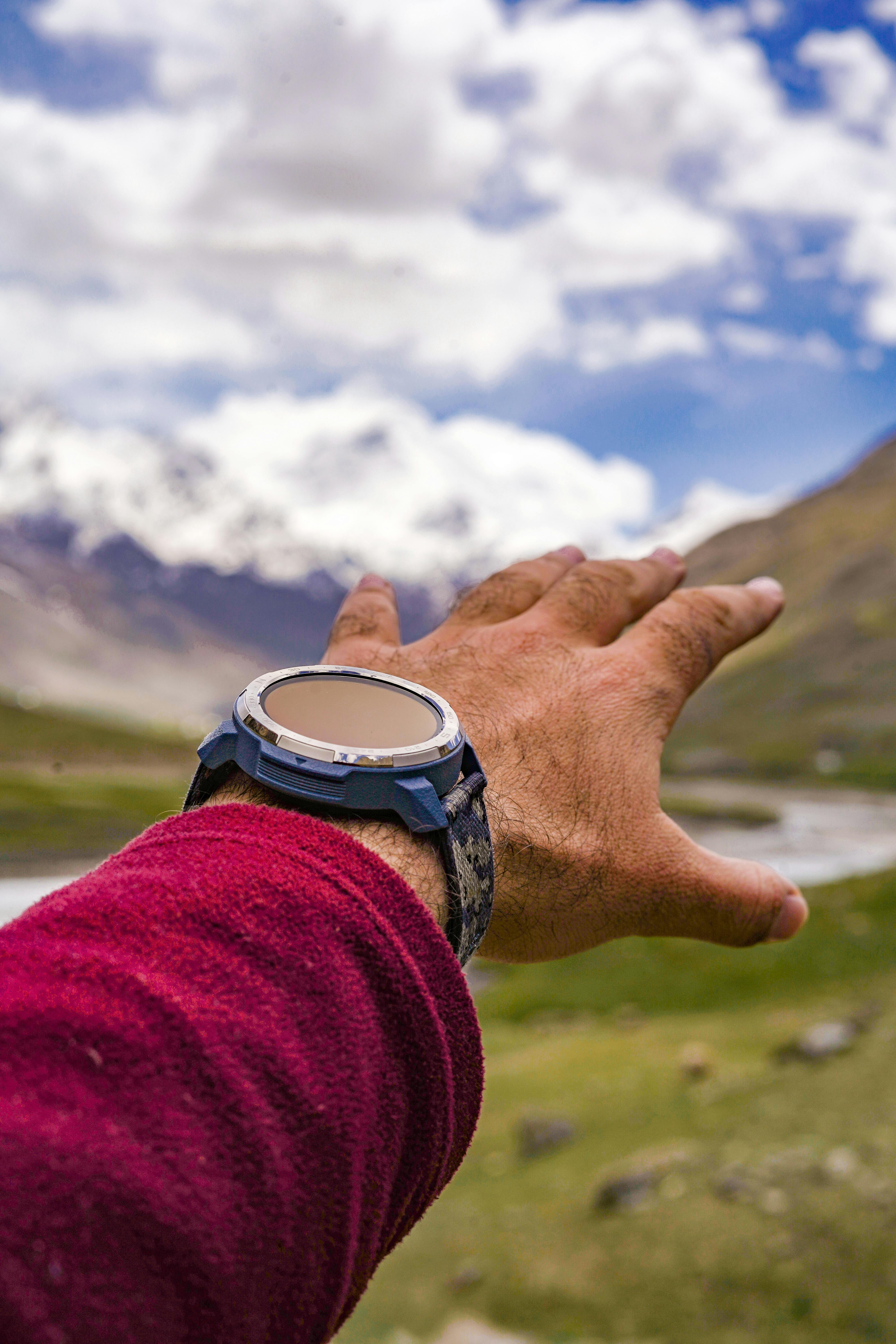 Person Wearing Black Watch at Right Wrist · Free Stock Photo