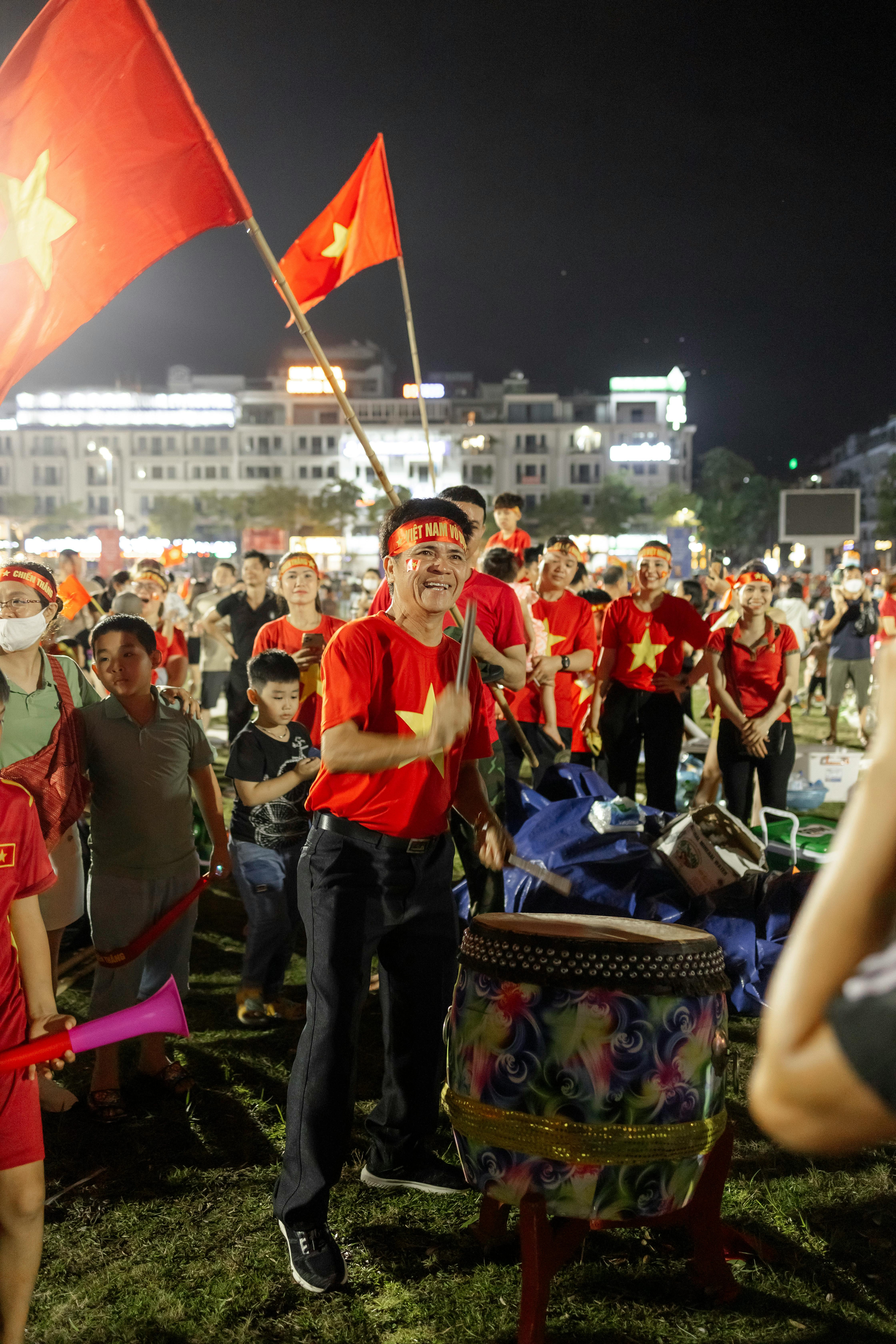 Musical Festival Crowds Night Photos, Download The BEST Free Musical ...