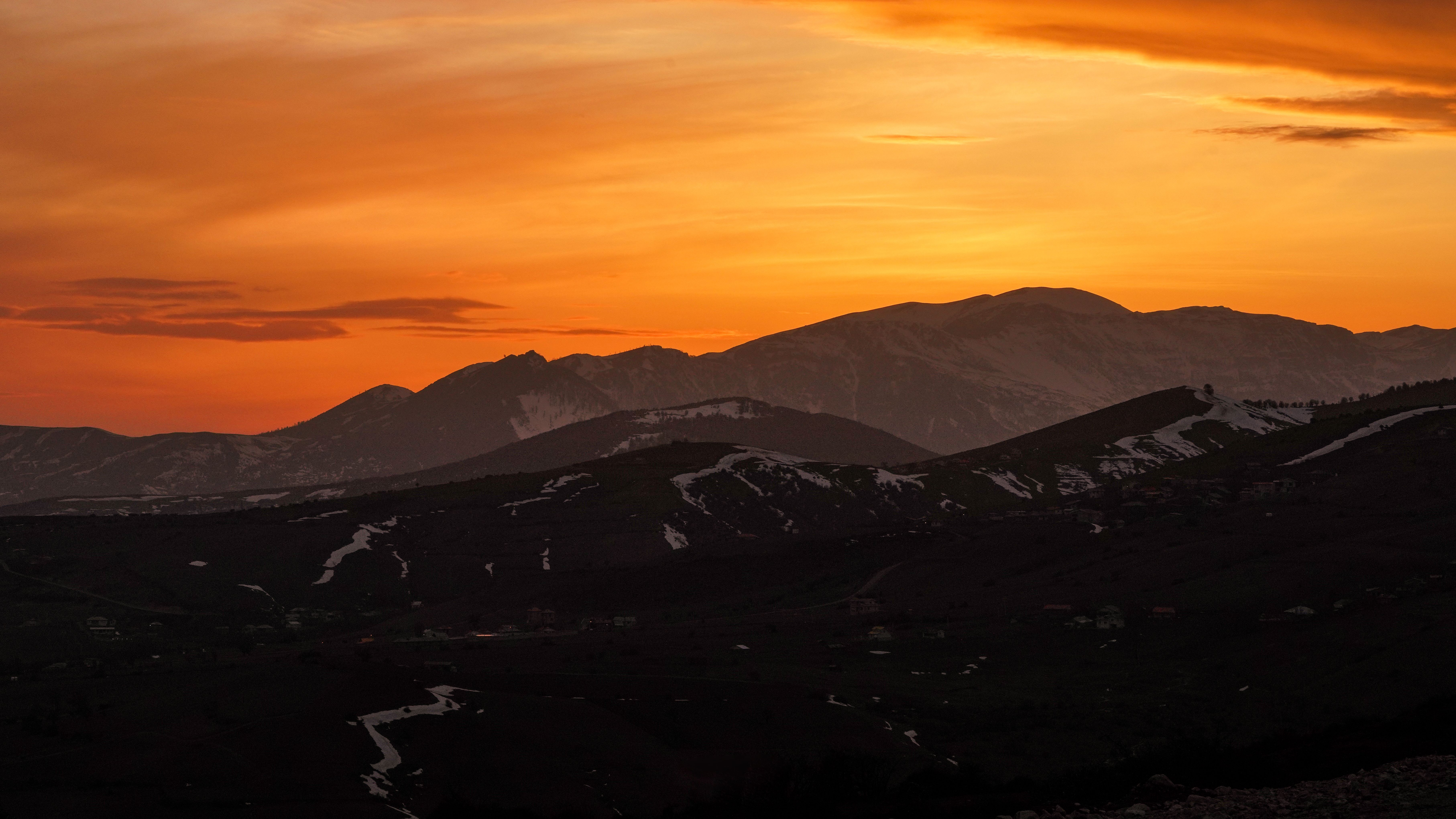 Mountains and Trees at Golden Hour · Free Stock Photo