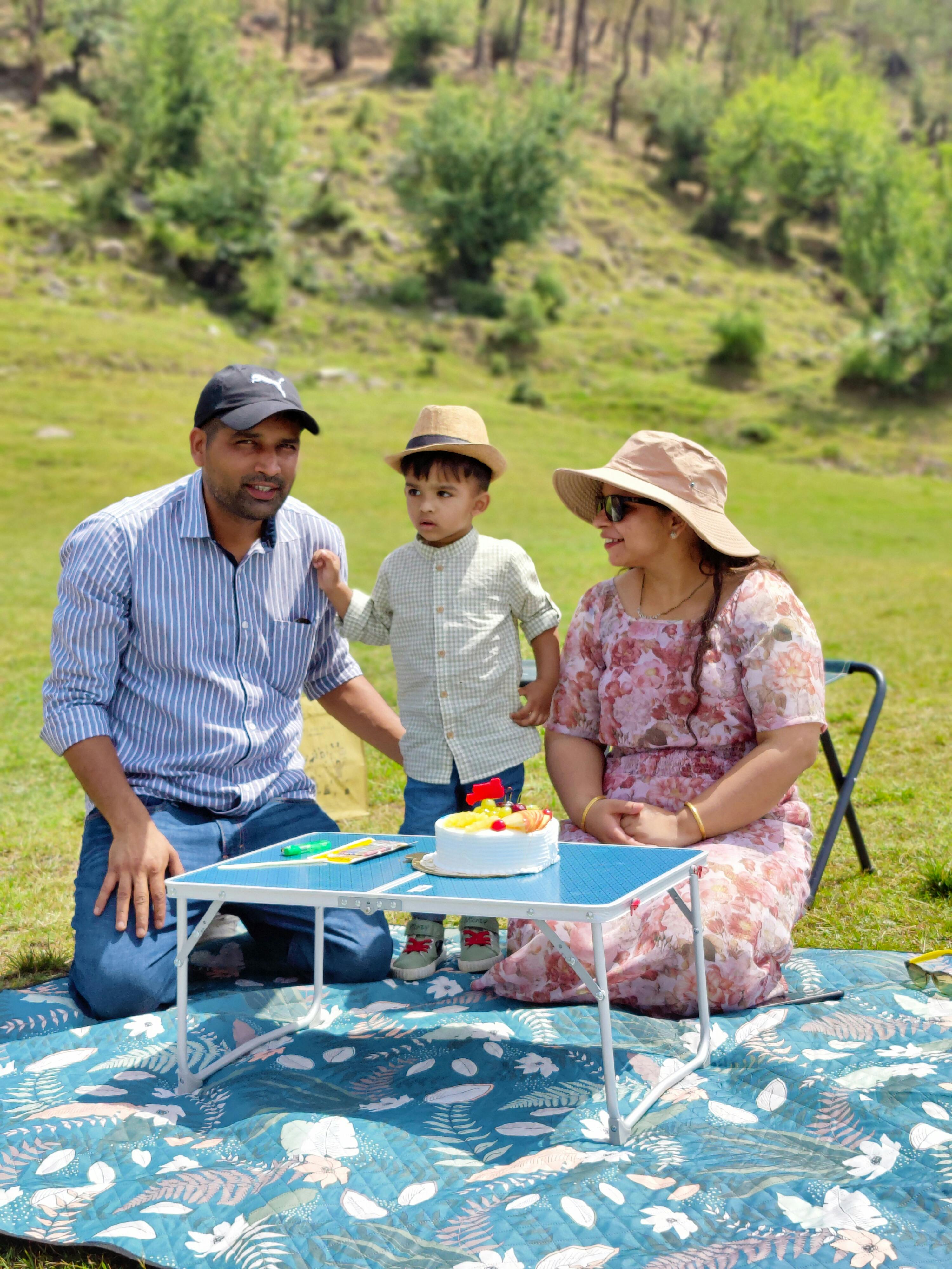 Picnic Scenery Photos, Download The BEST Free Picnic Scenery Stock ...