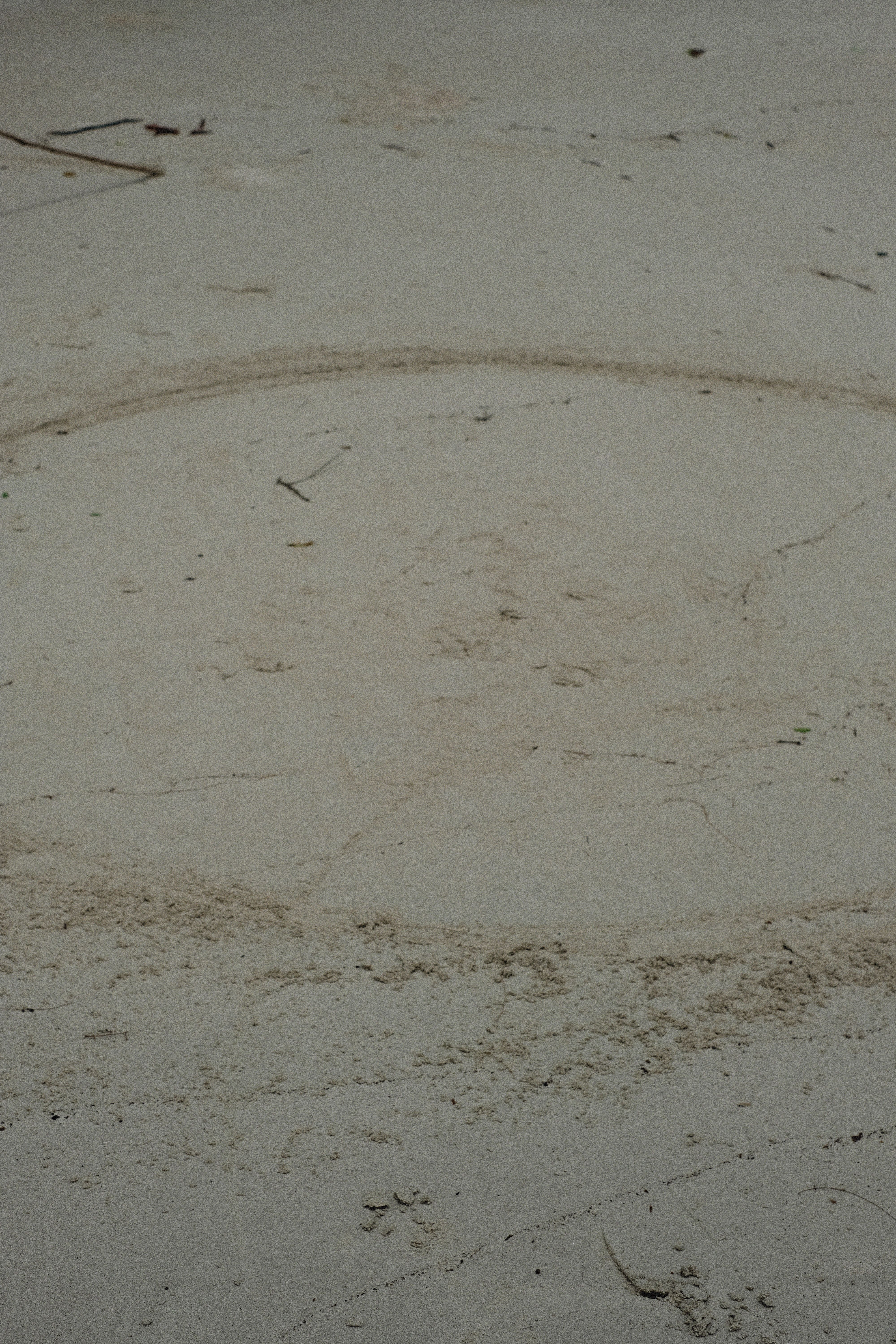 Gray Sand on the Beach · Free Stock Photo