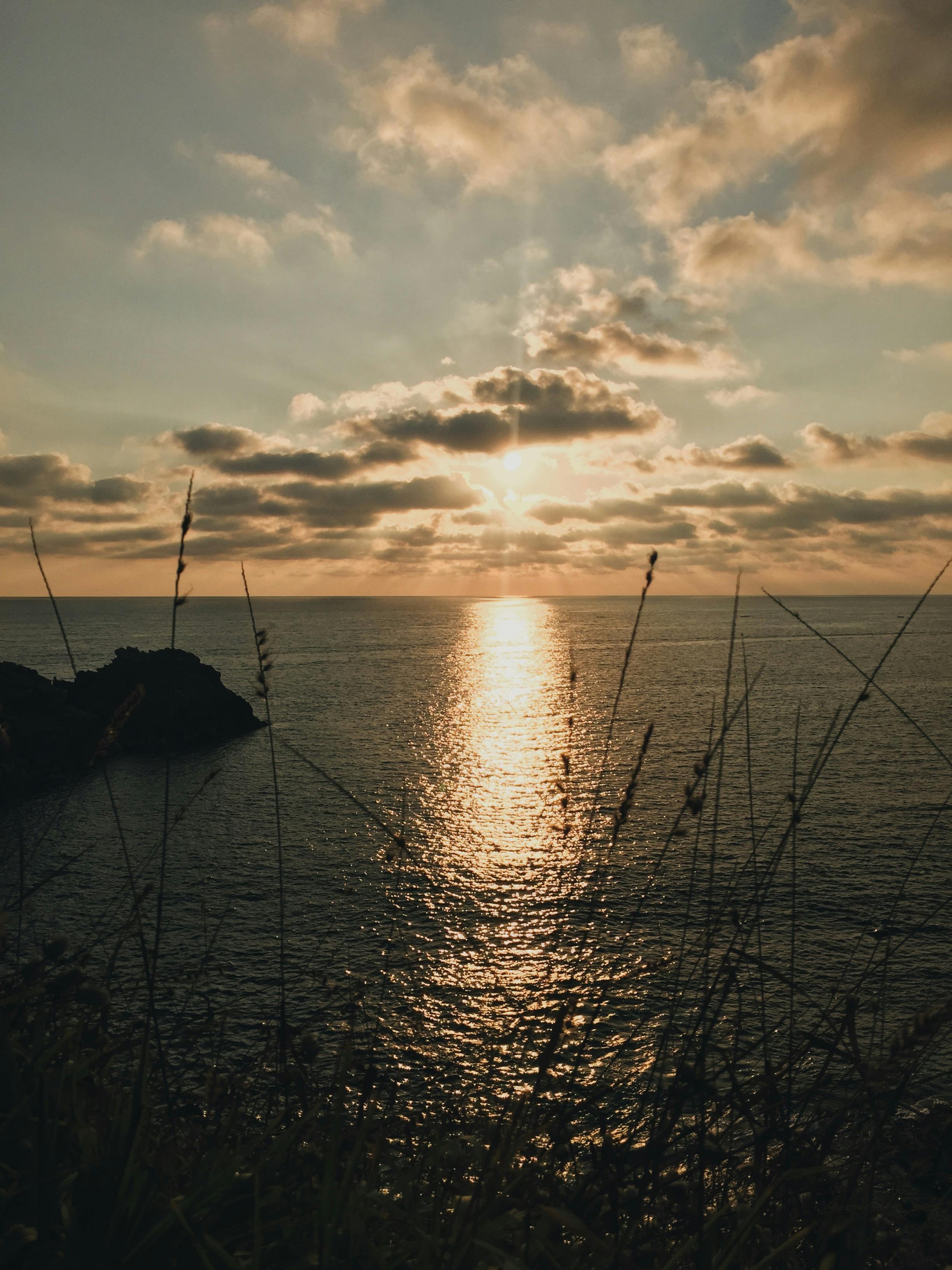 Sea Reflection Photos, Download The BEST Free Sea Reflection Stock ...