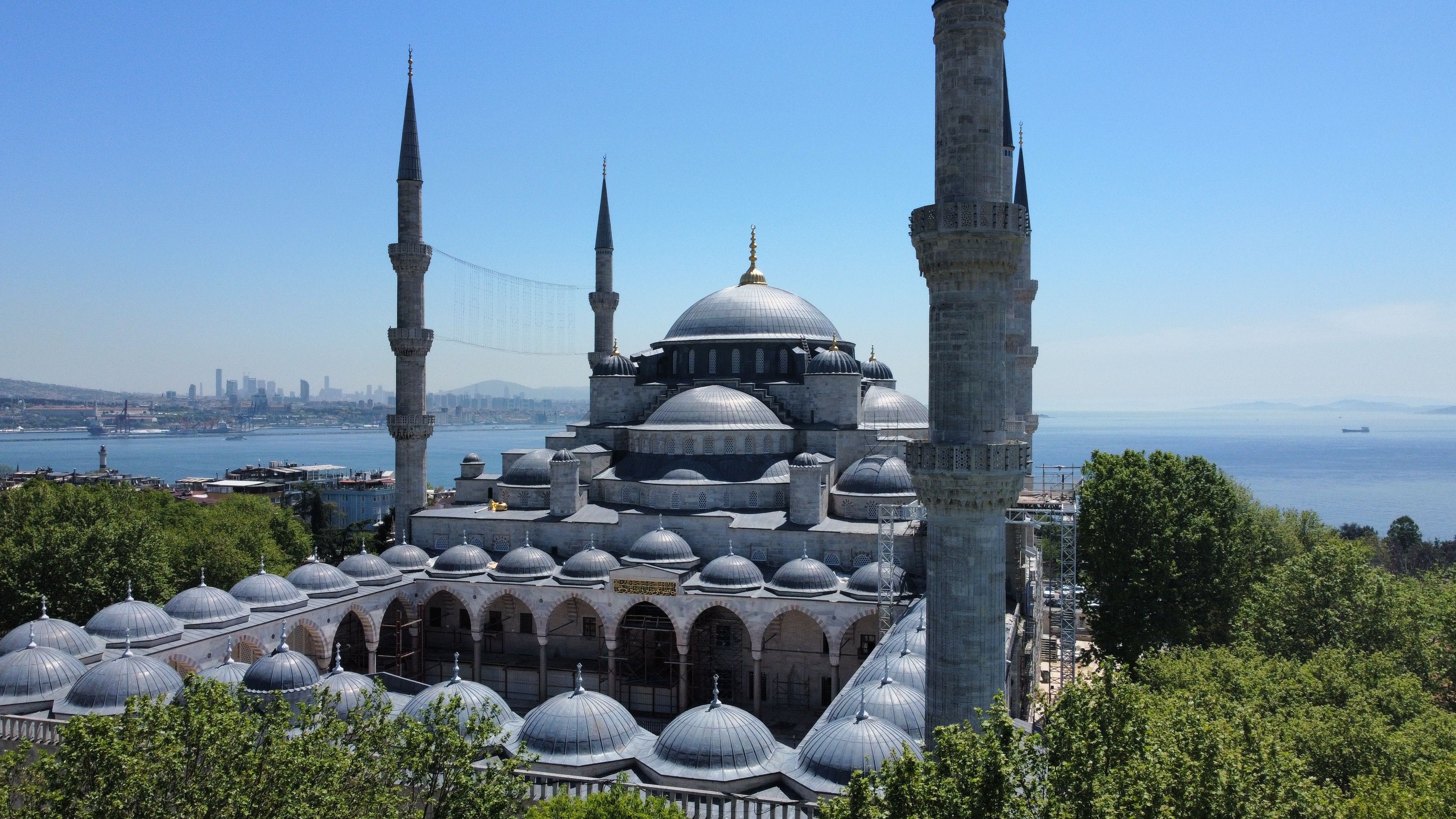 An Aerial Photography of the Blue Mosque Under the Blue Sky · Free ...