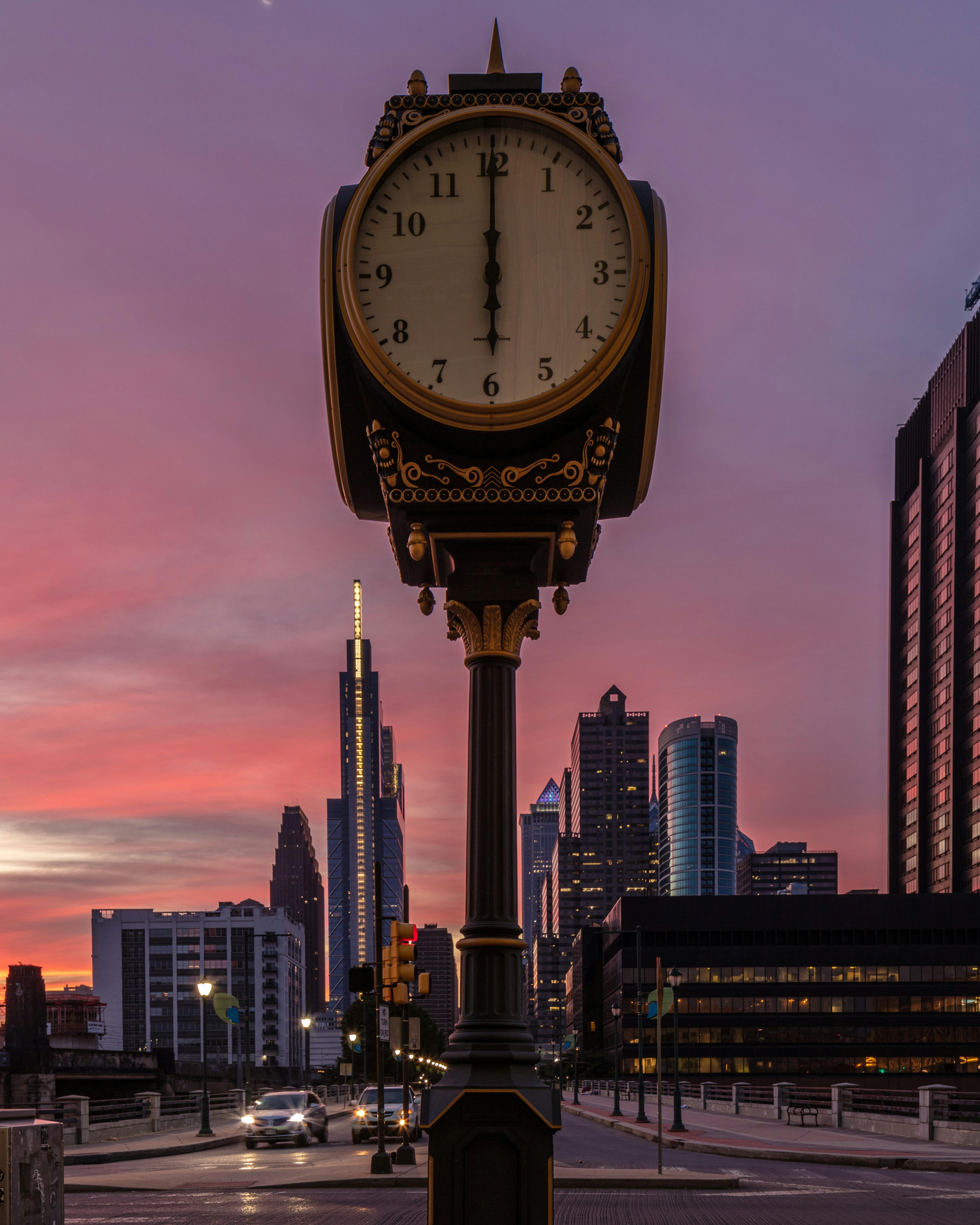 Clock Against the Sky at Dusk · Free Stock Photo