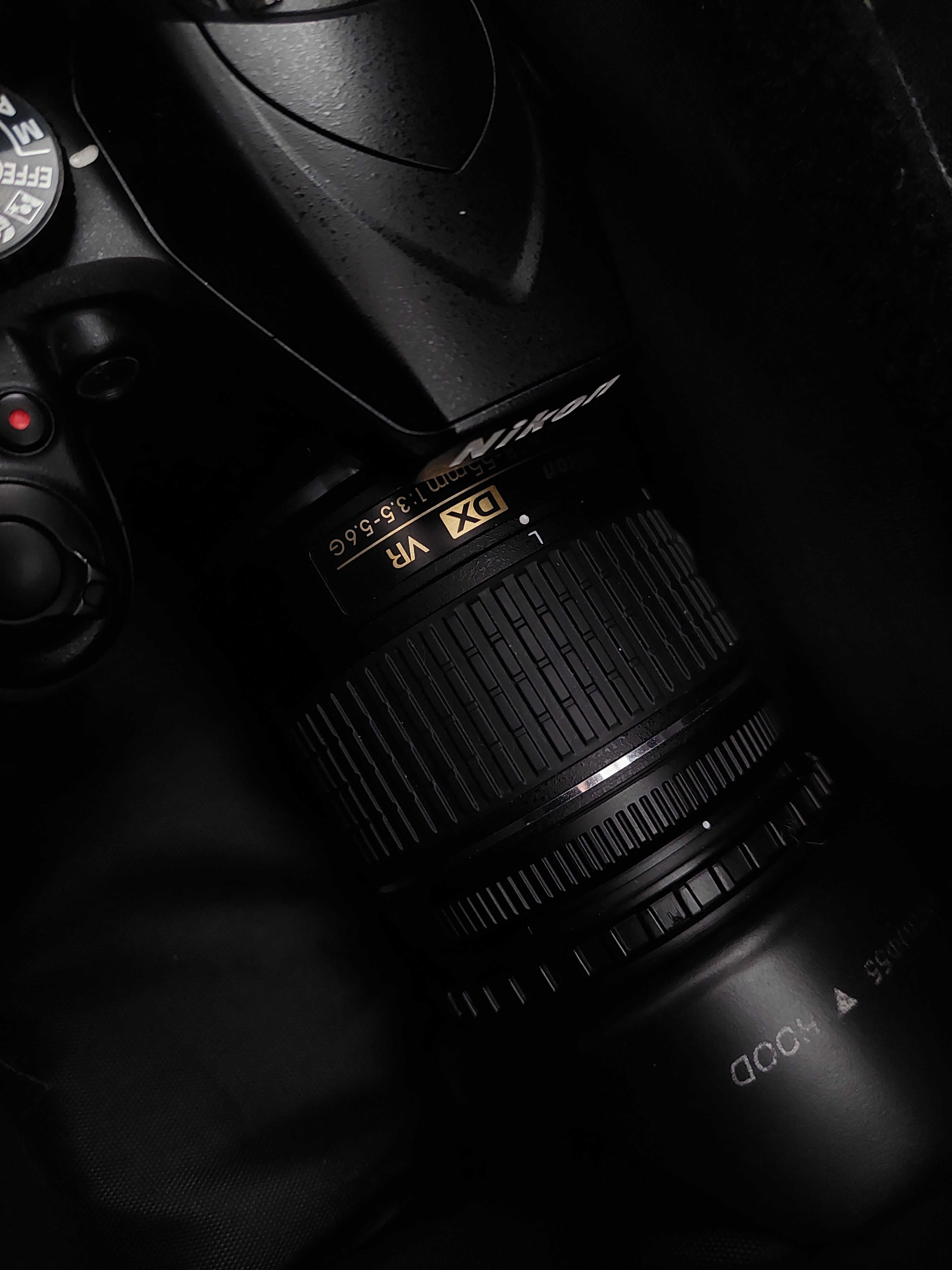Close-Up Shot of Black DSLR Camera · Free Stock Photo