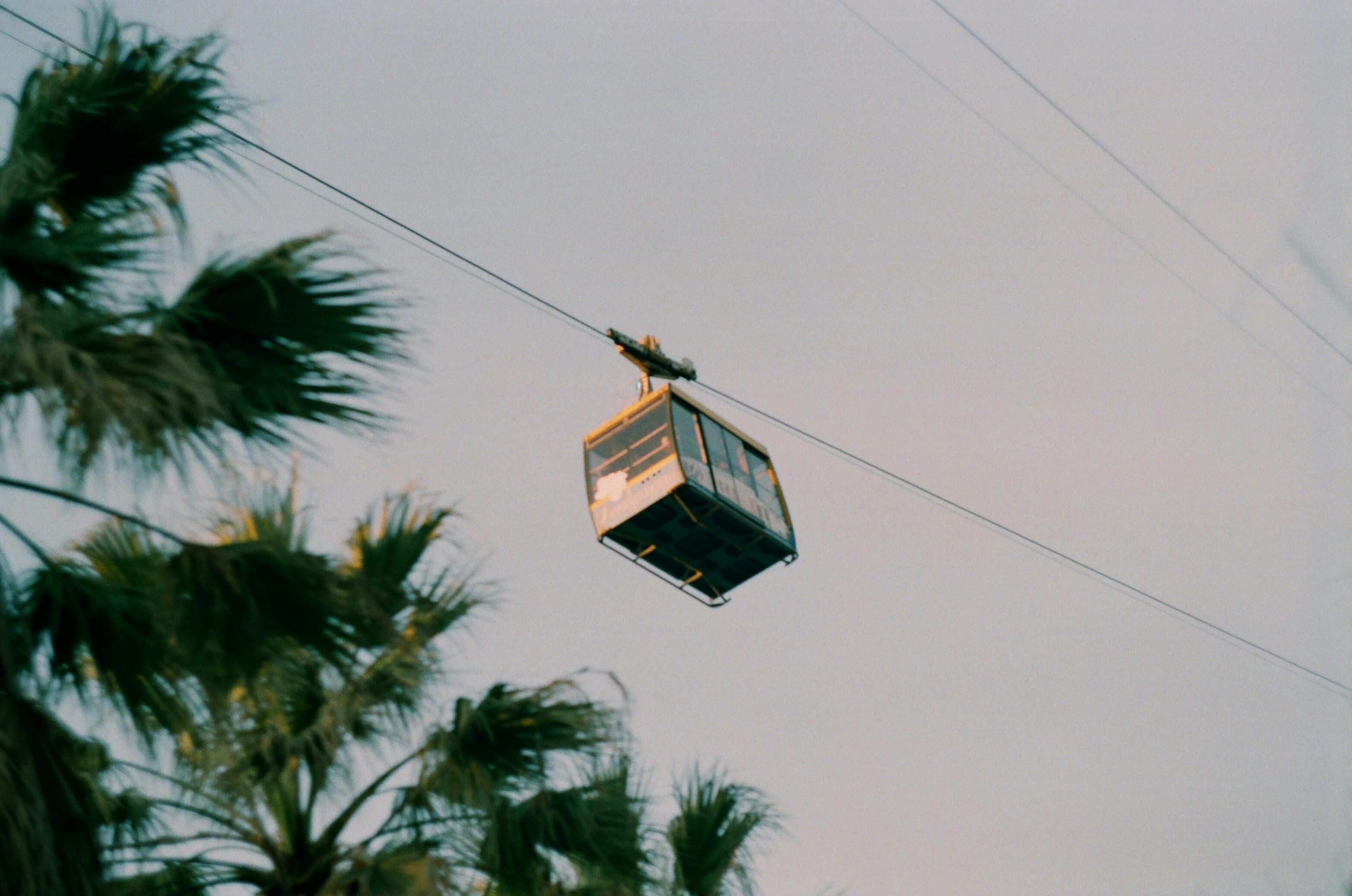 Cable Cart on Air · Free Stock Photo