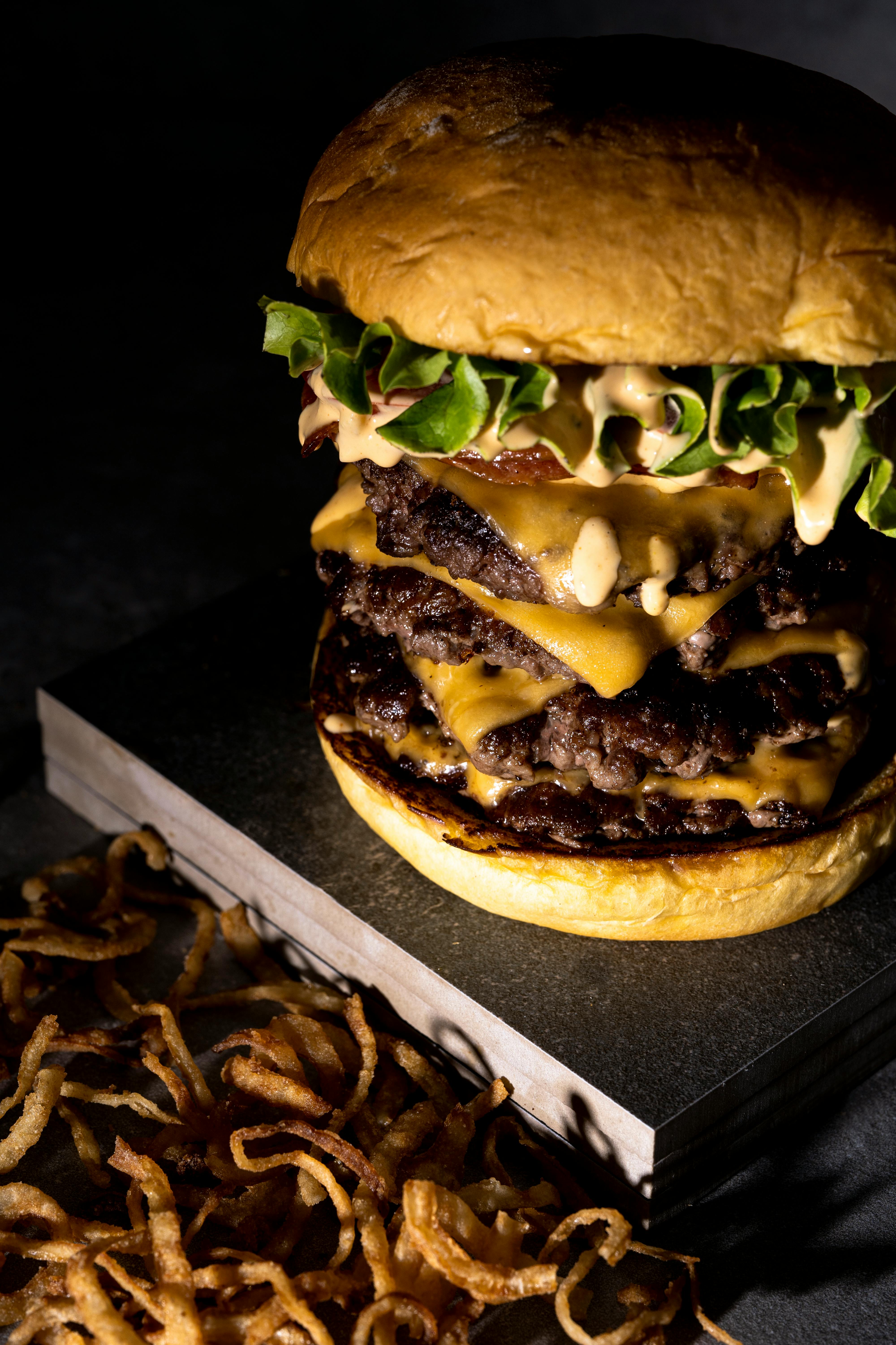 Huge Burger Photos, Download The BEST Free Huge Burger Stock Photos ...