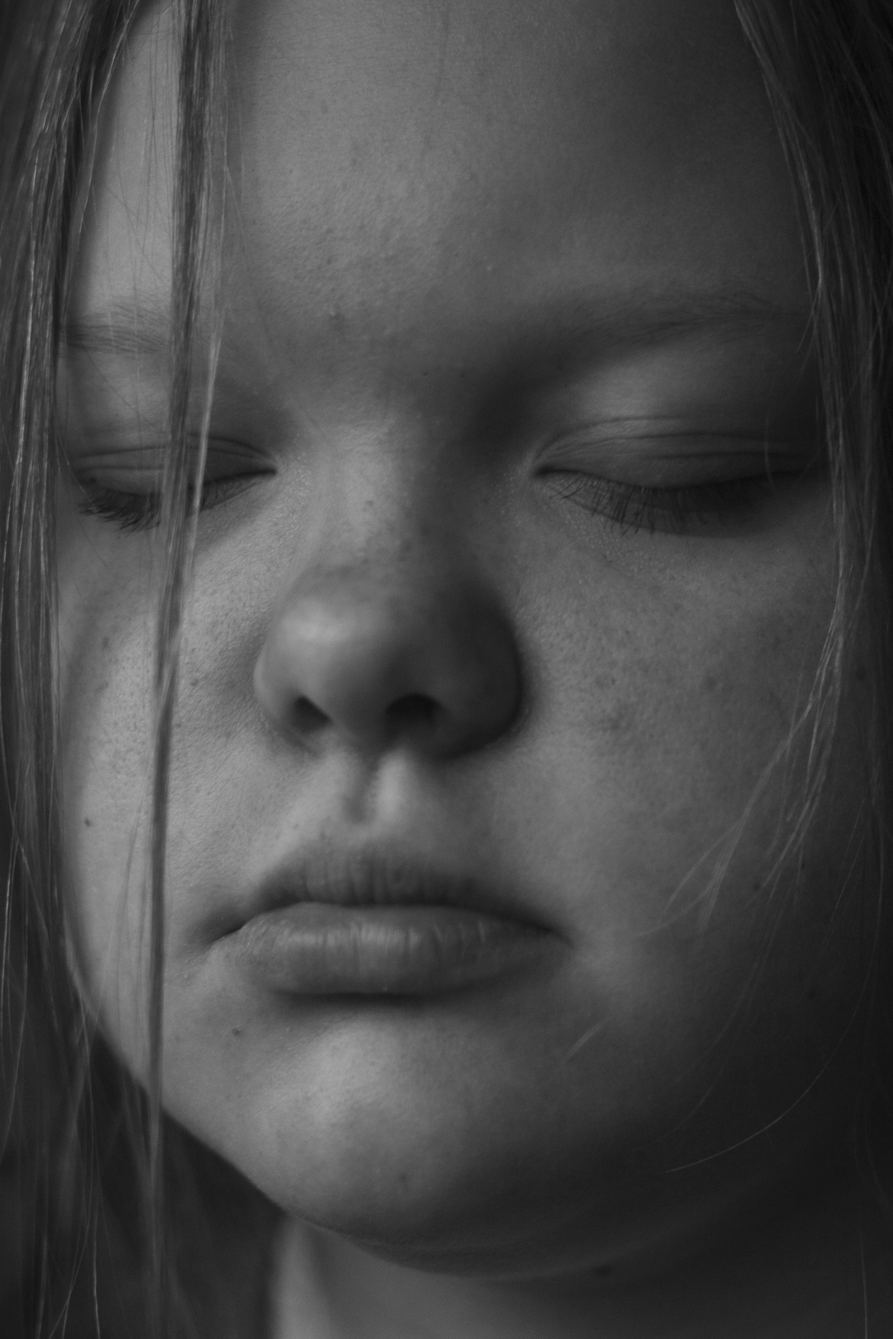Close-Up Shot of Girl's Face · Free Stock Photo