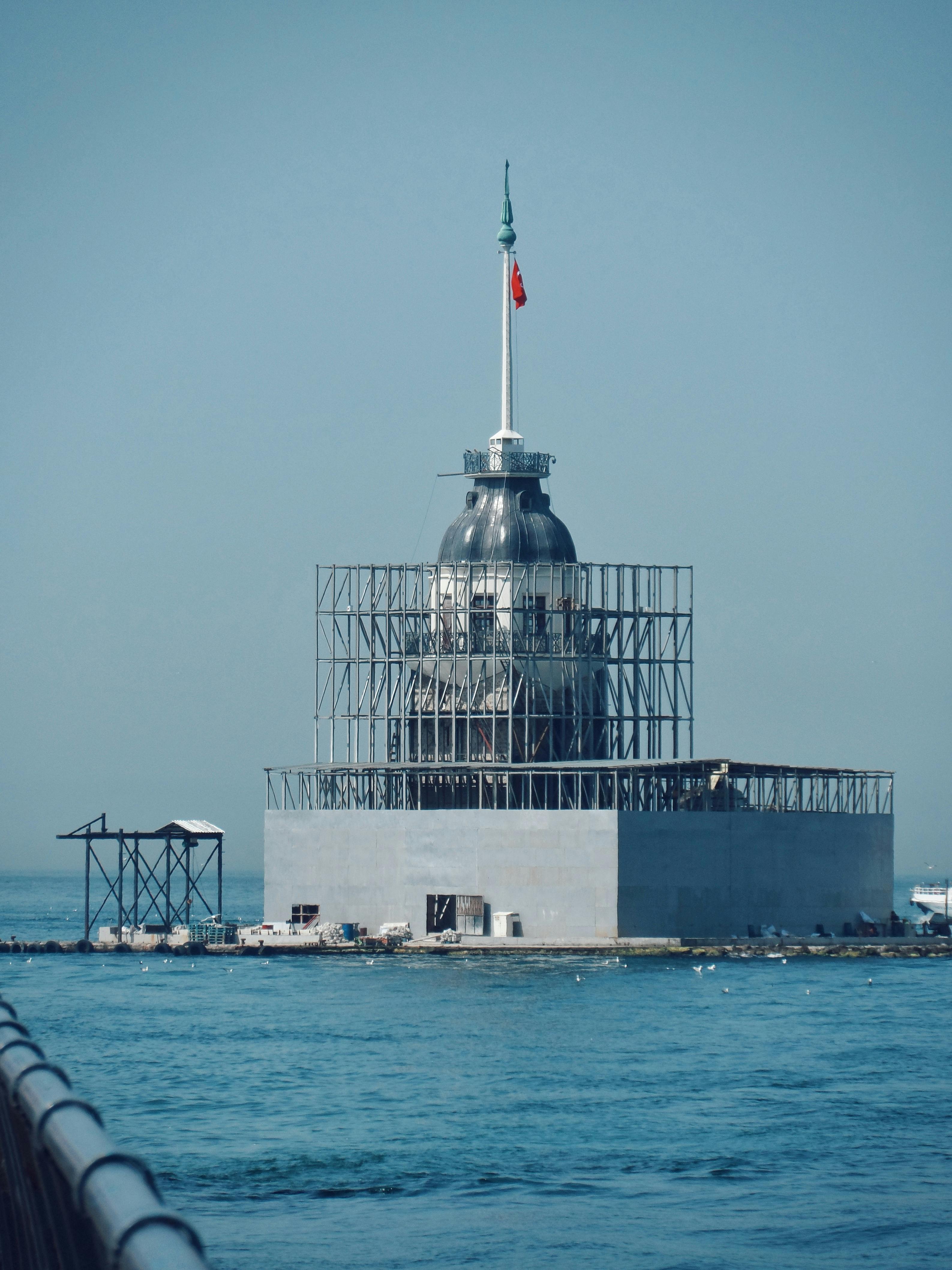 A Building on Sea · Free Stock Photo