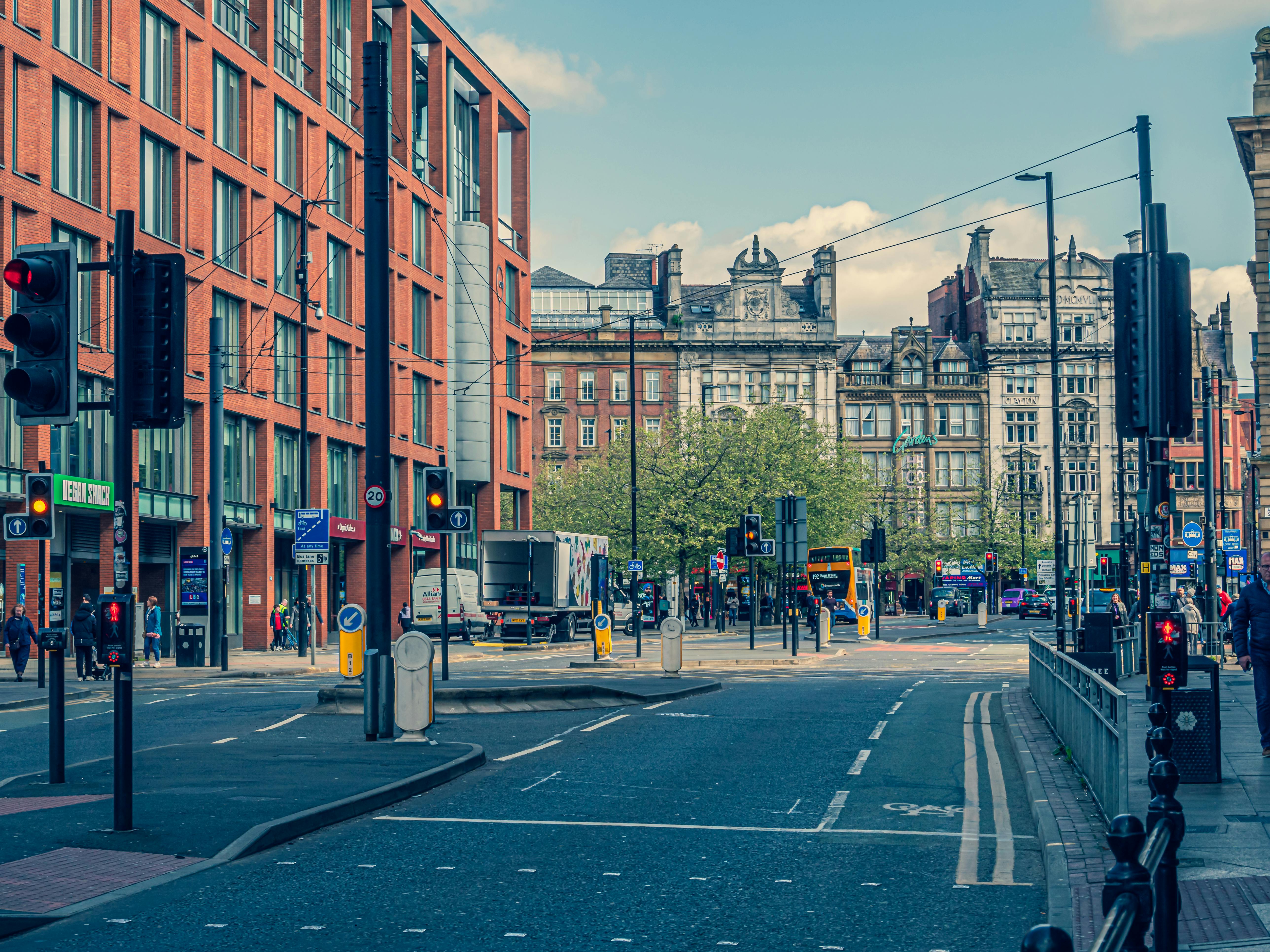 Street in Town · Free Stock Photo
