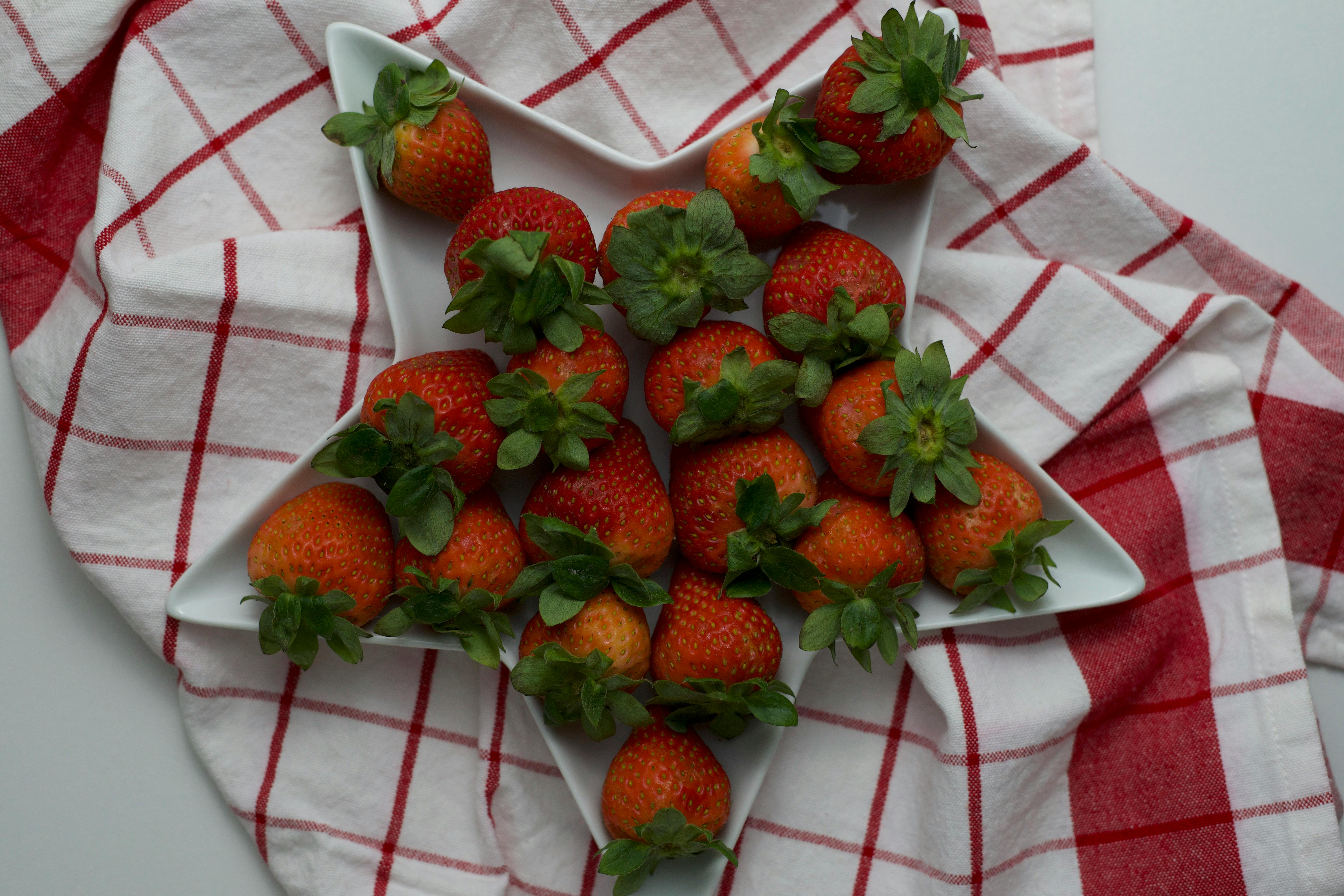 Strawberries on Star Shaped Plate · Free Stock Photo