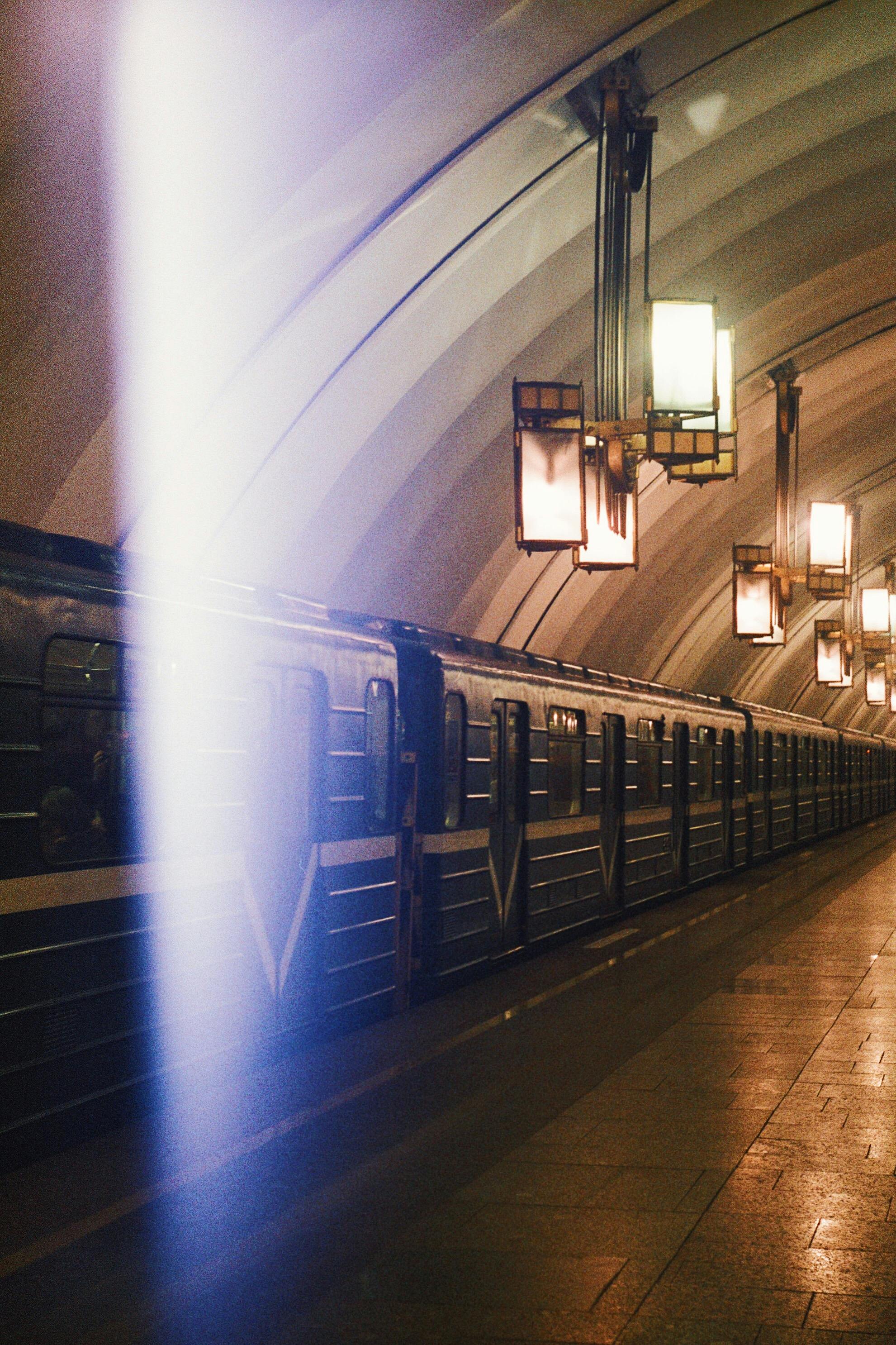 Train Lights in Tunnel · Free Stock Photo