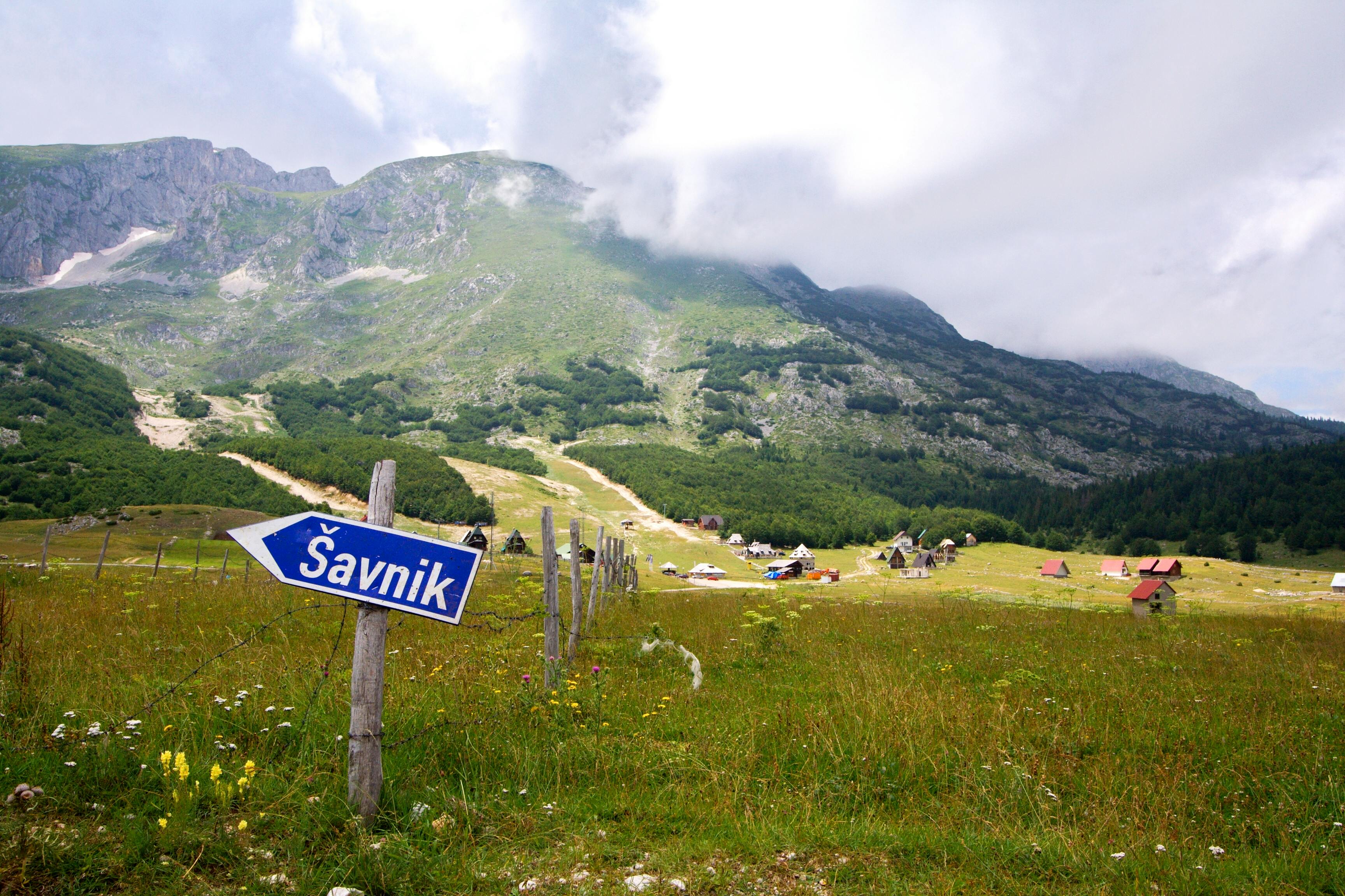 Signpost in Scenic Valley · Free Stock Photo