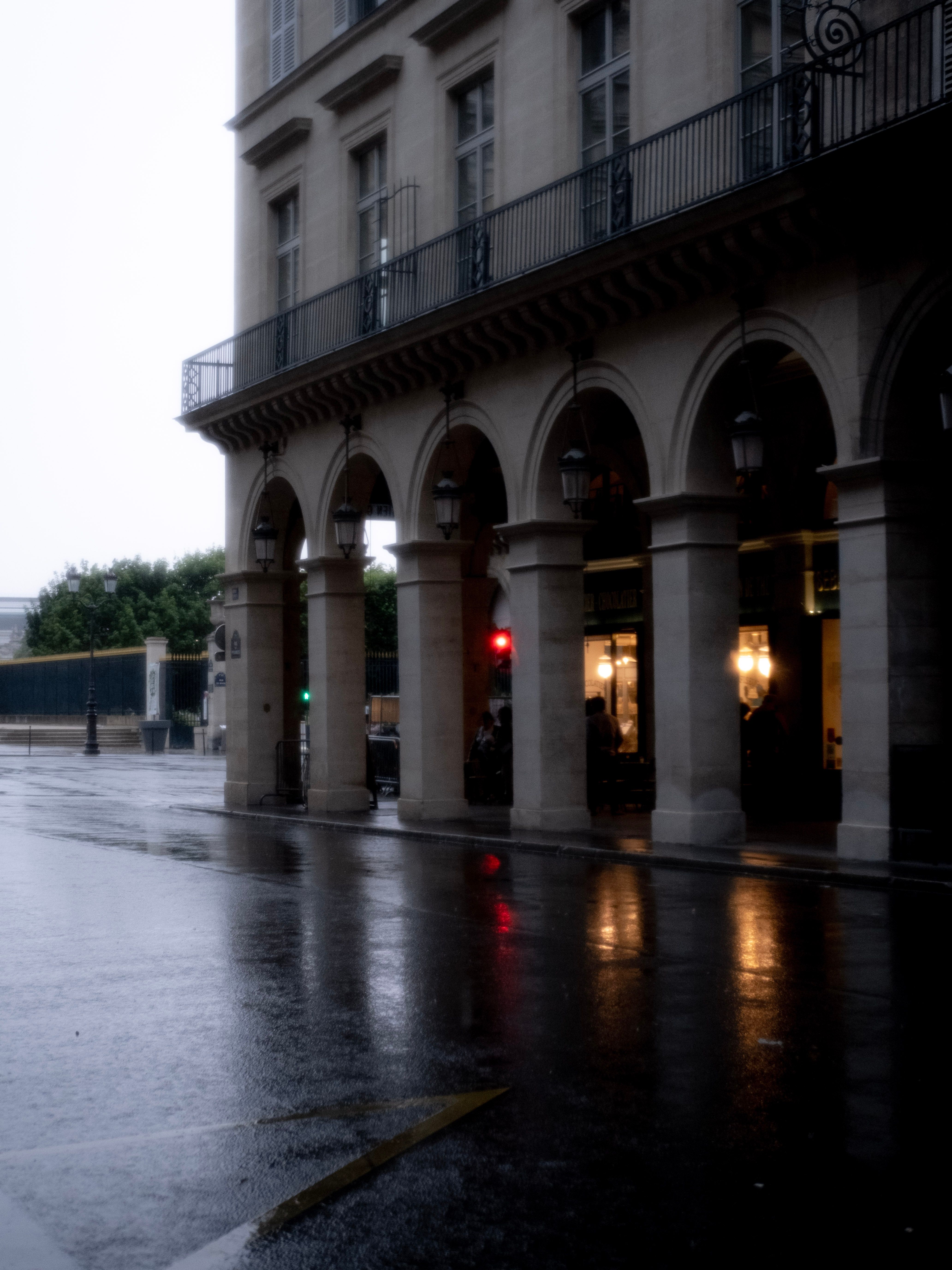 Modern Colonnade in Front of Office Buildings · Free Stock Photo