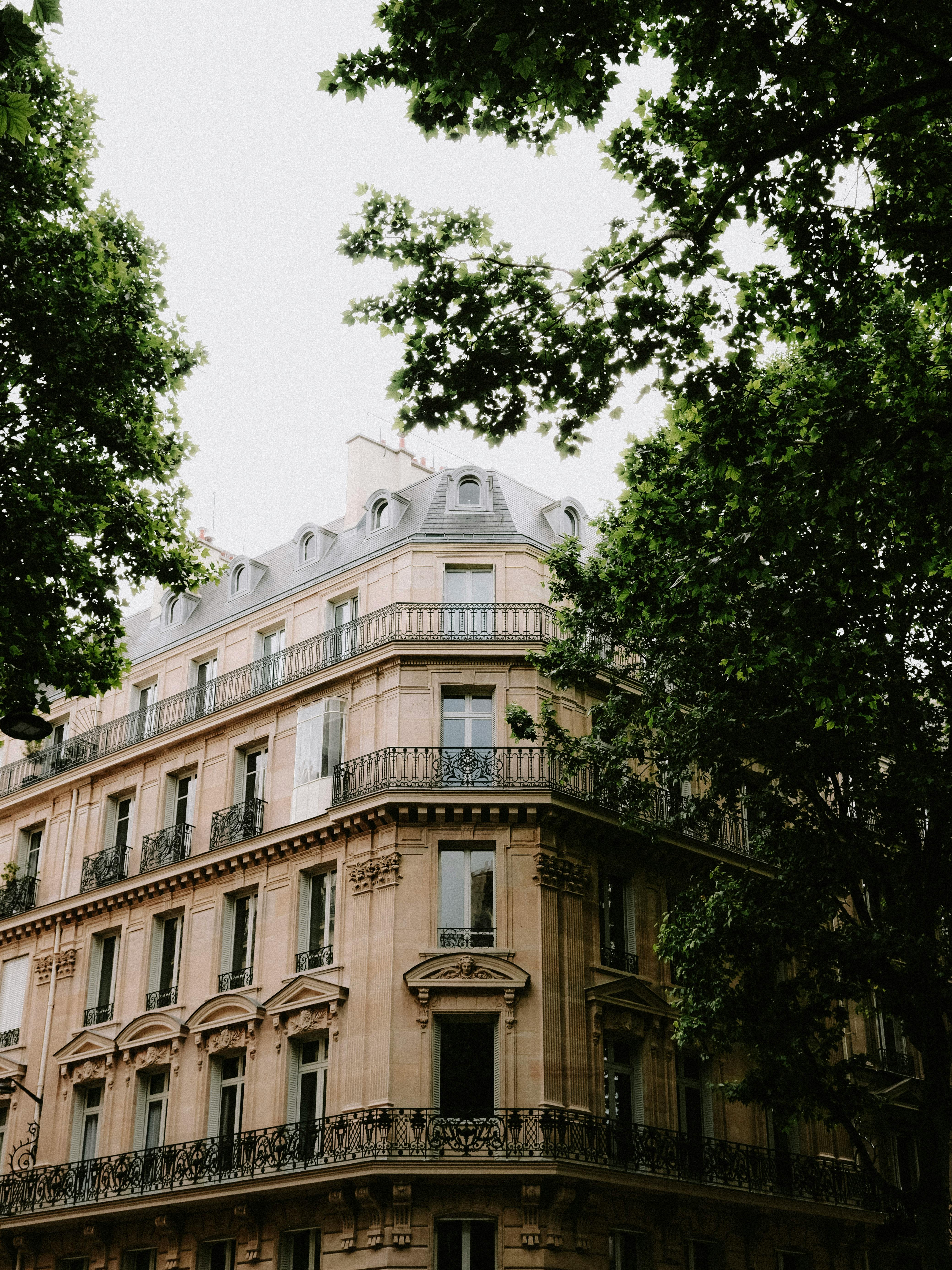 Brown House · Free Stock Photo