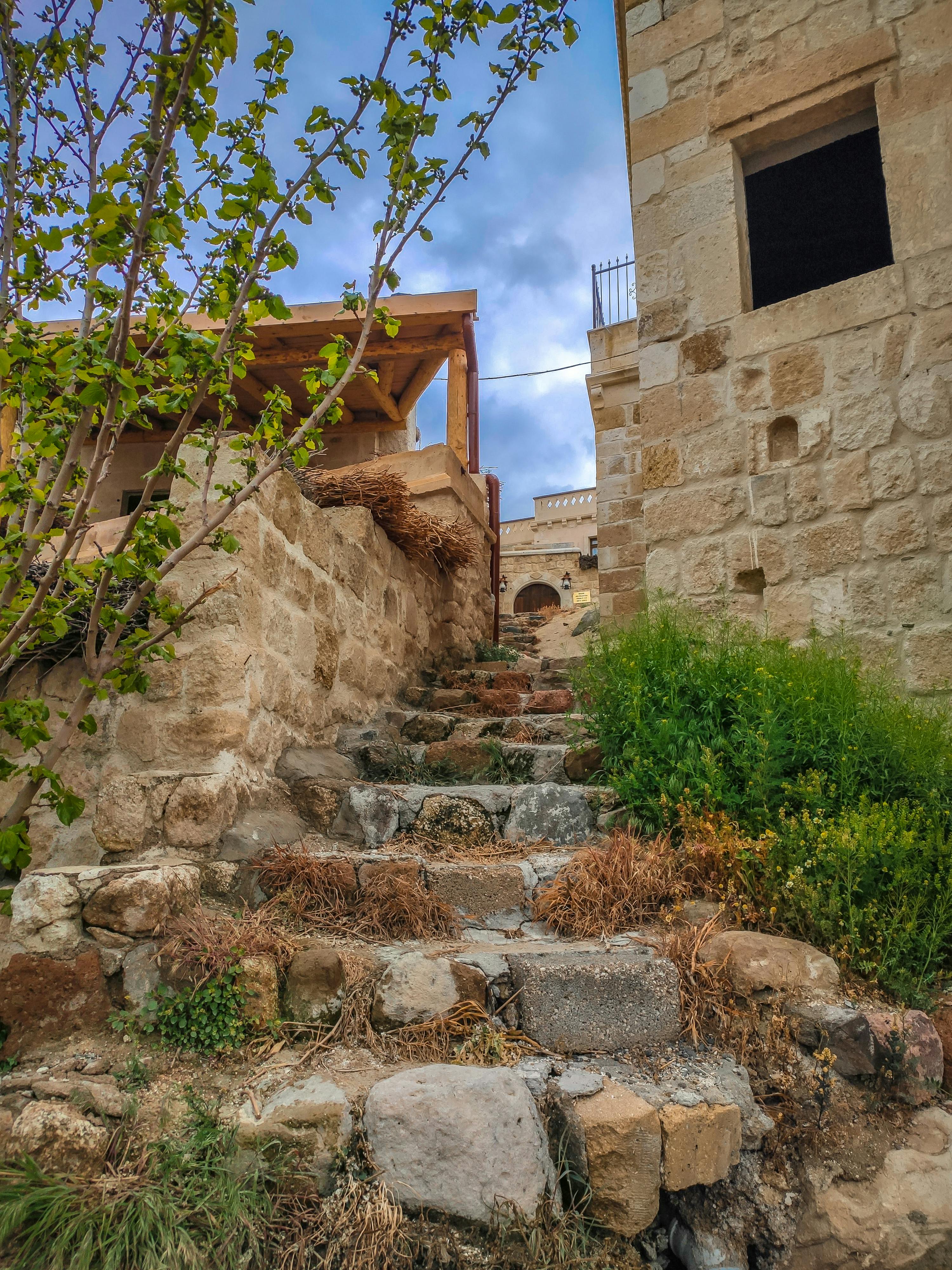 Staircase near Old Stone Mosque Building · Free Stock Photo
