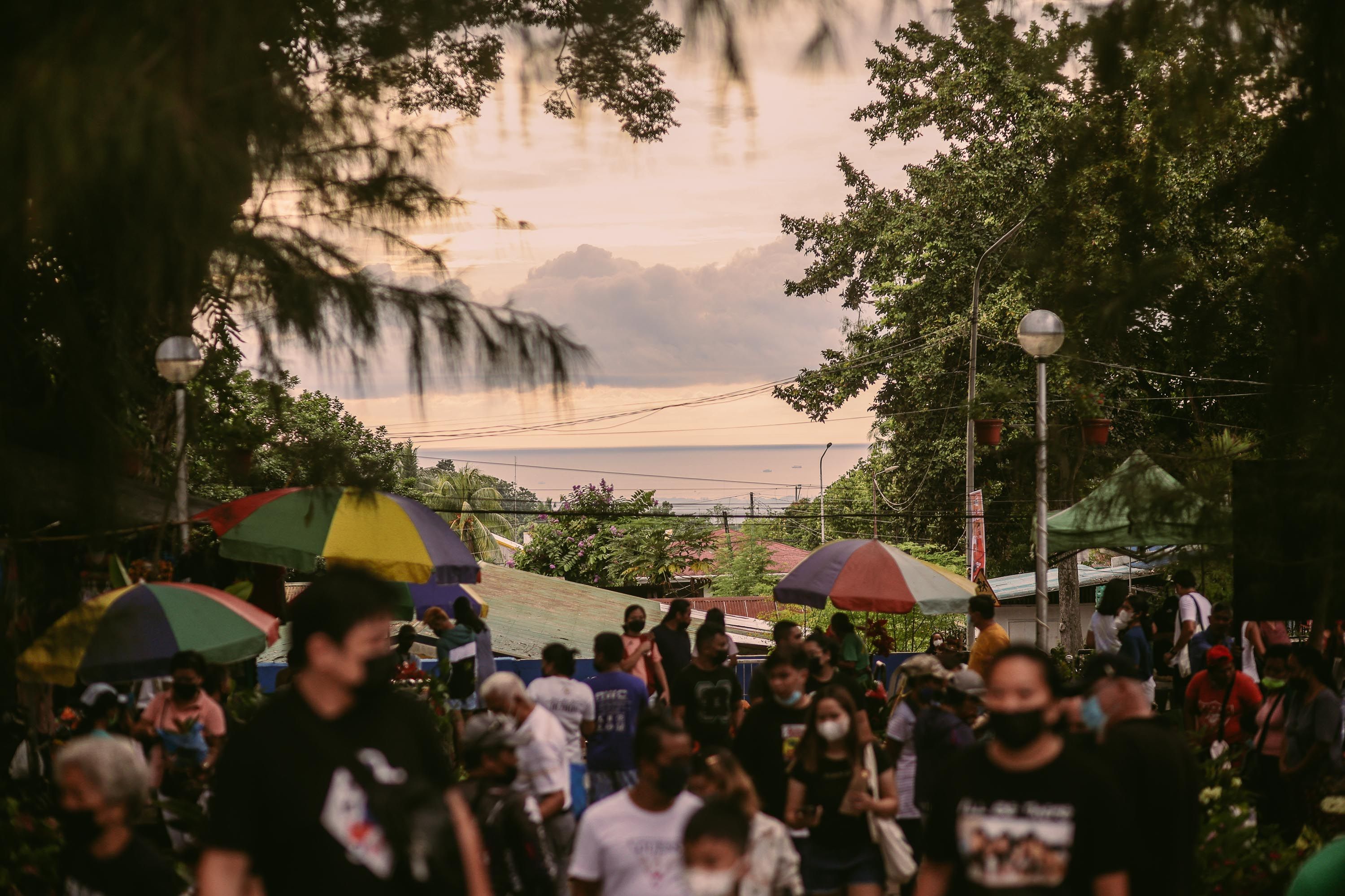 People Walking in Village · Free Stock Photo
