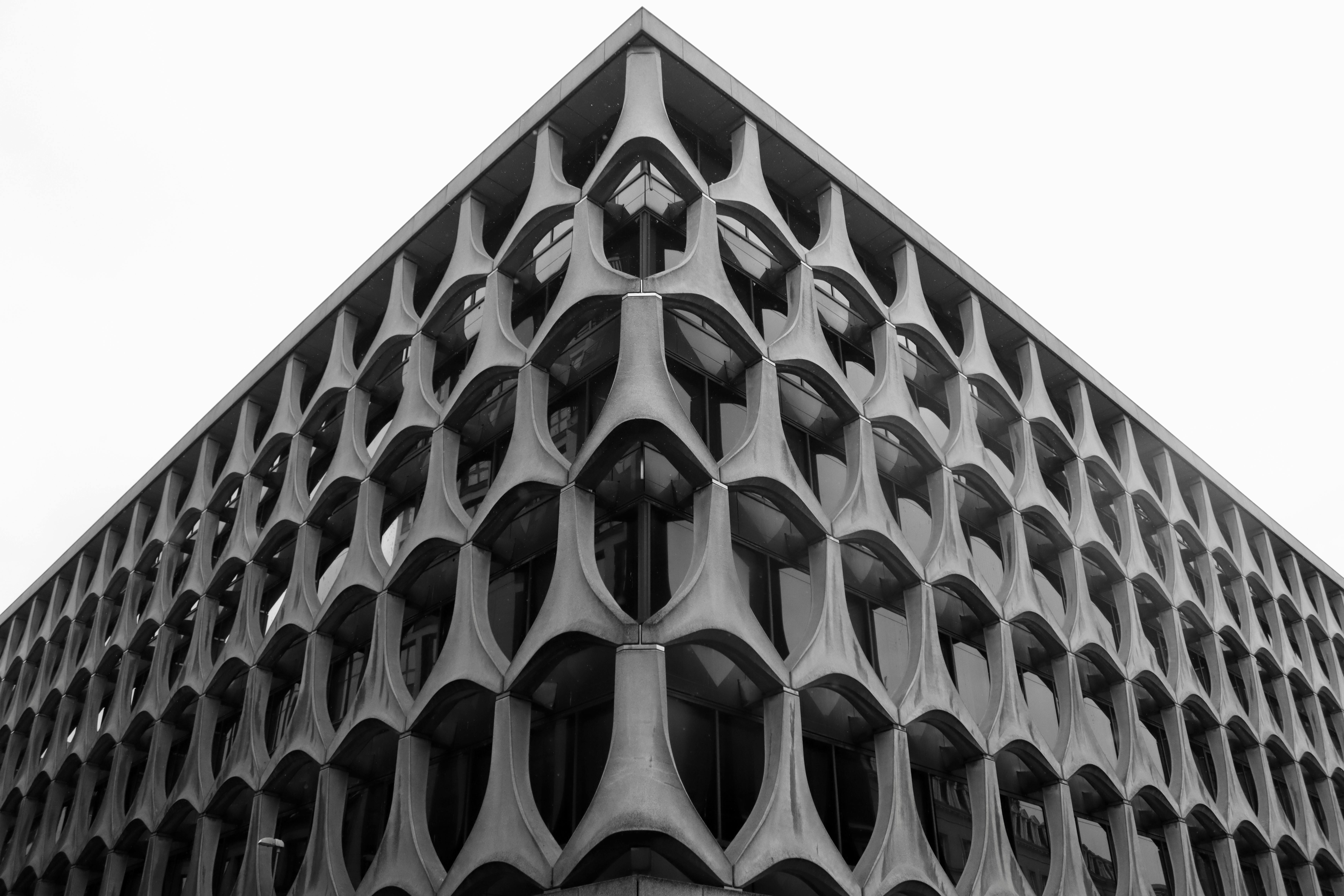 Monochrome Shot of a Building · Free Stock Photo