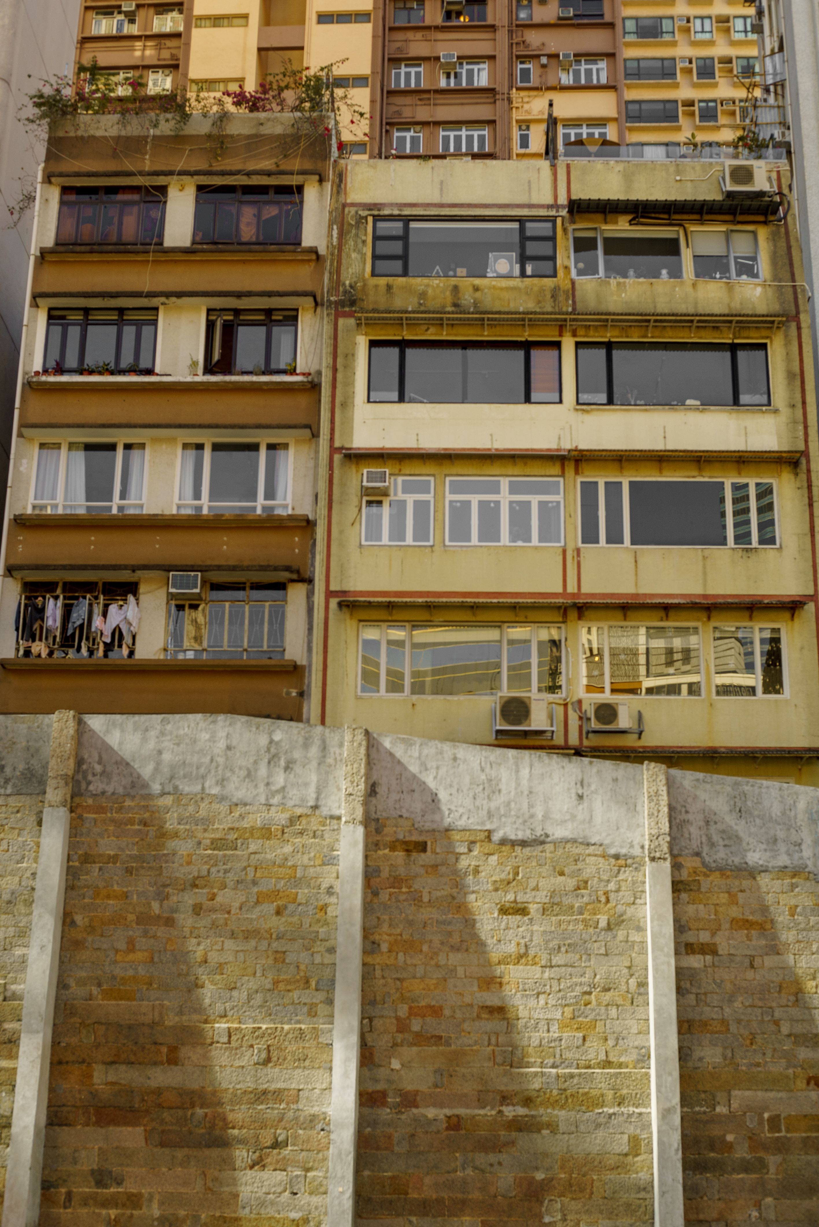 Facade of Beige Concrete Building · Free Stock Photo