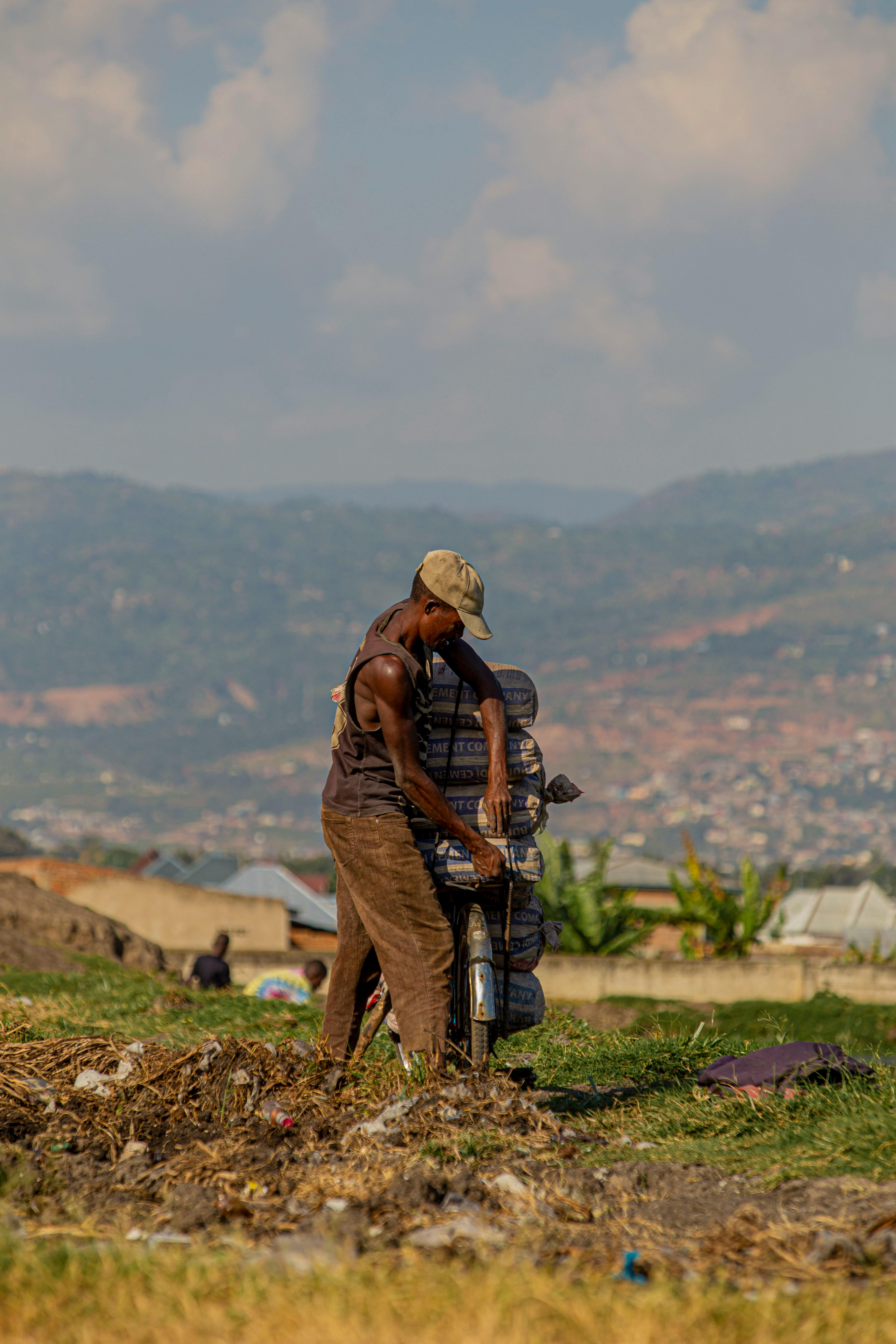 Loading Cap Photos, Download The BEST Free Loading Cap Stock Photos ...