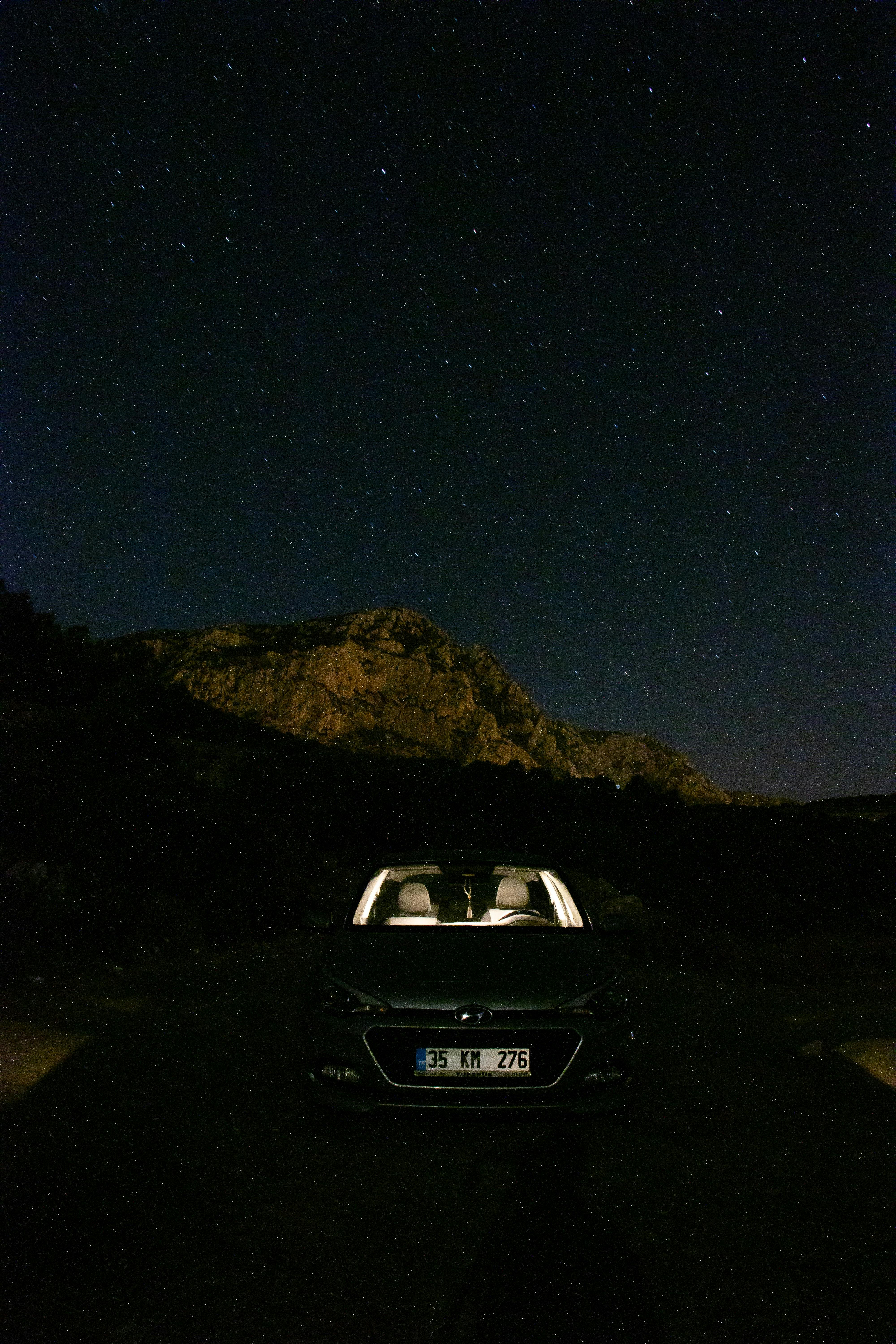 Stars over Car at Night · Free Stock Photo