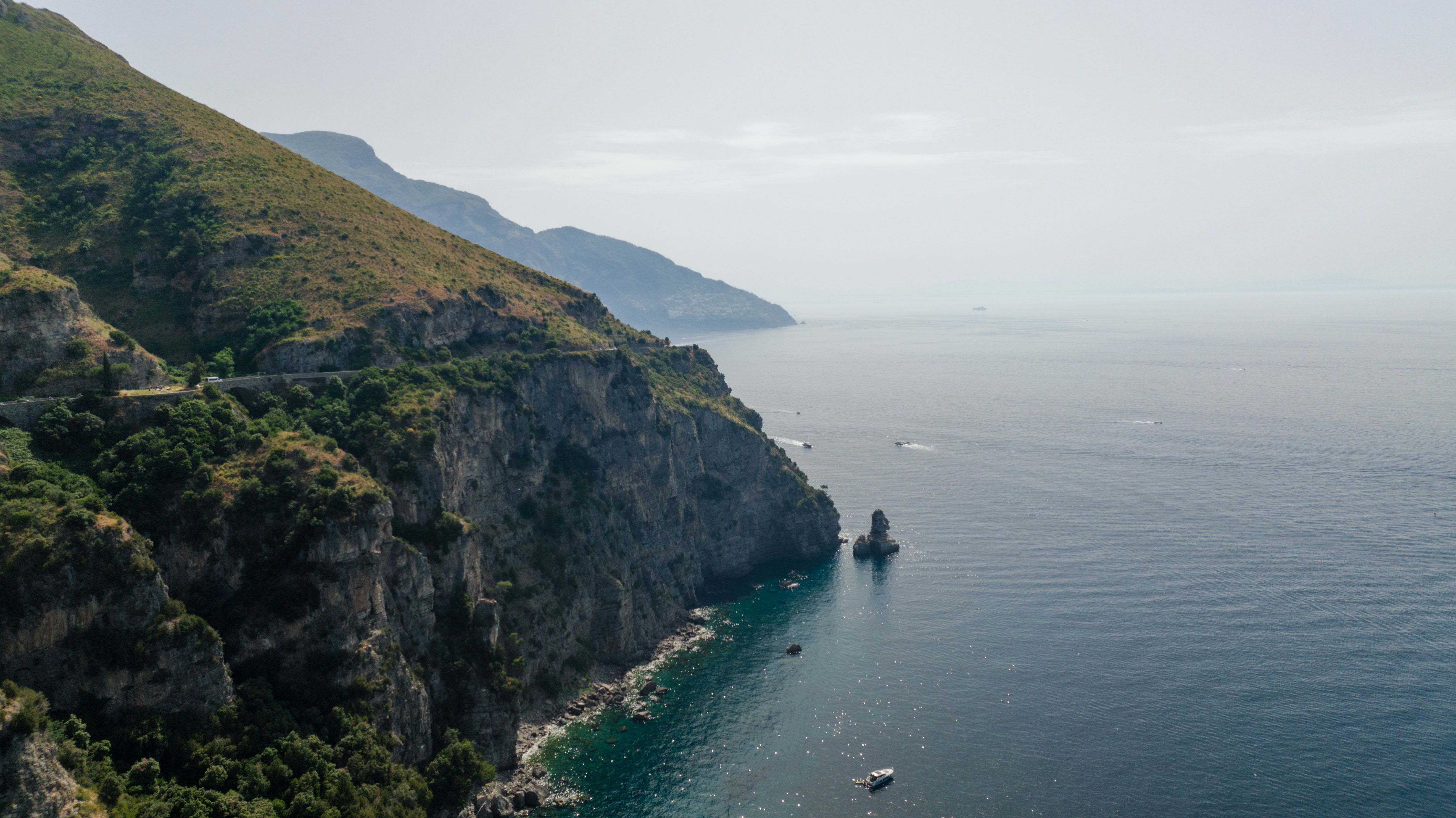 Cliff on Sea Shore · Free Stock Photo