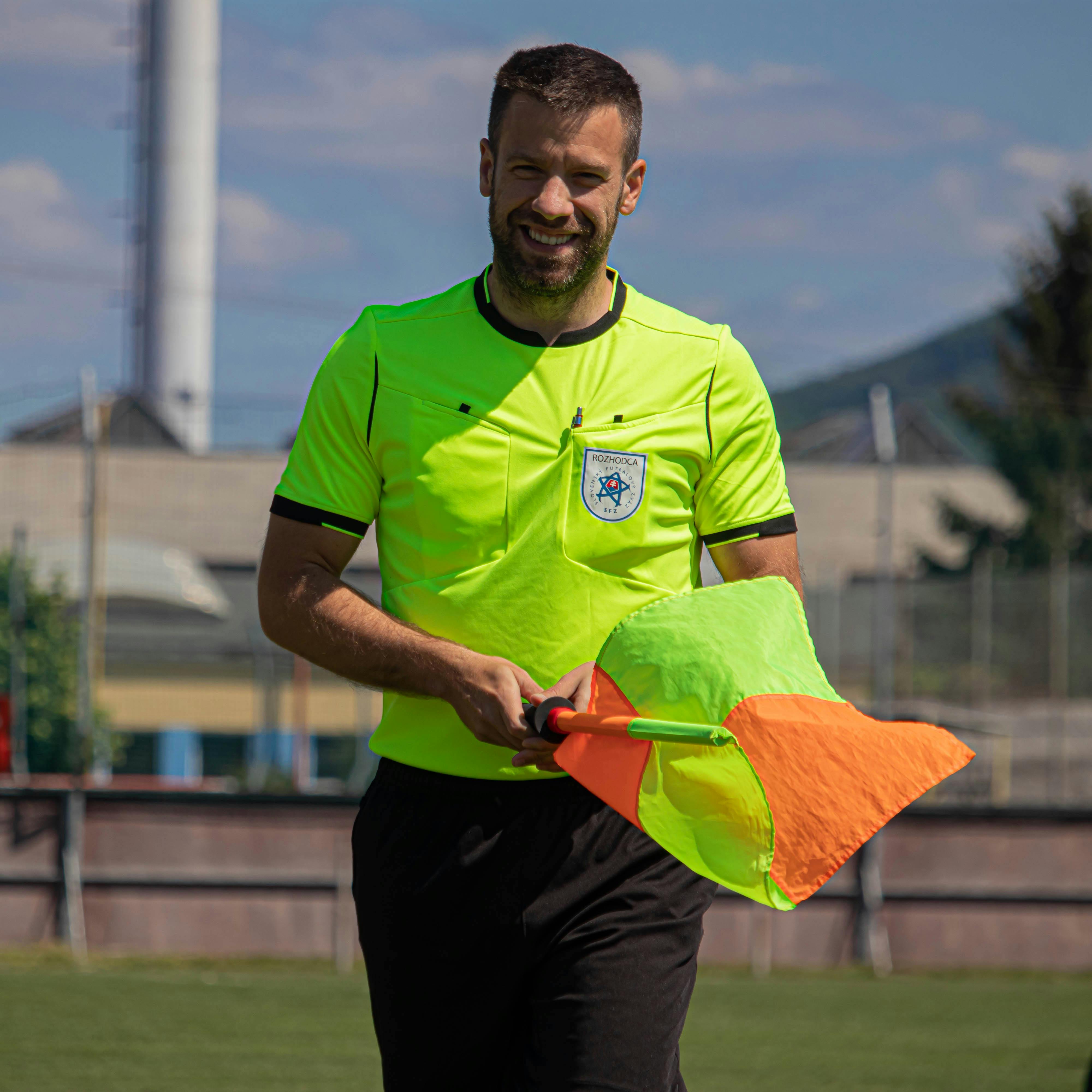 Soccer referee · Free Stock Photo
