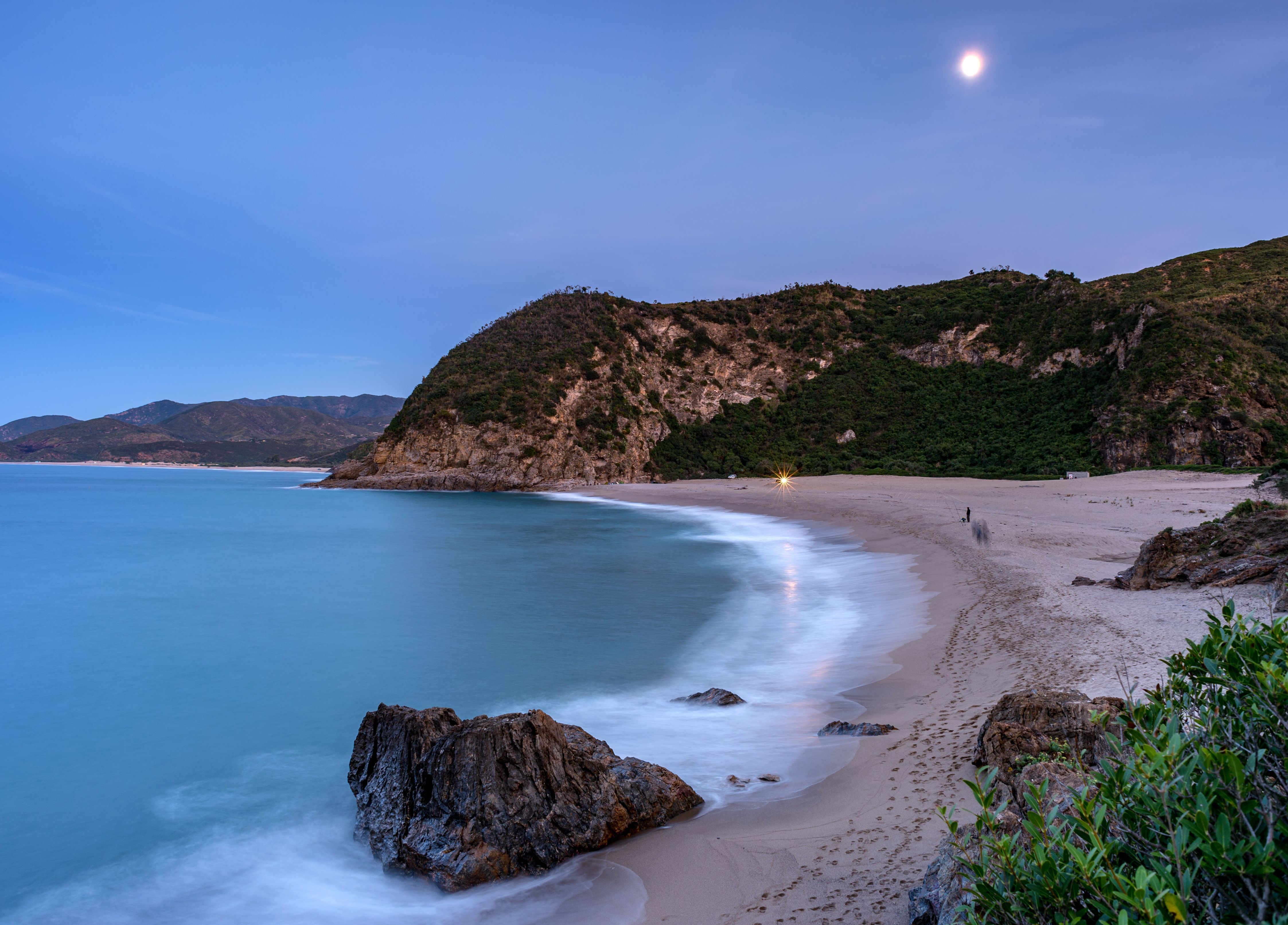 Ocean View During Dawn · Free Stock Photo