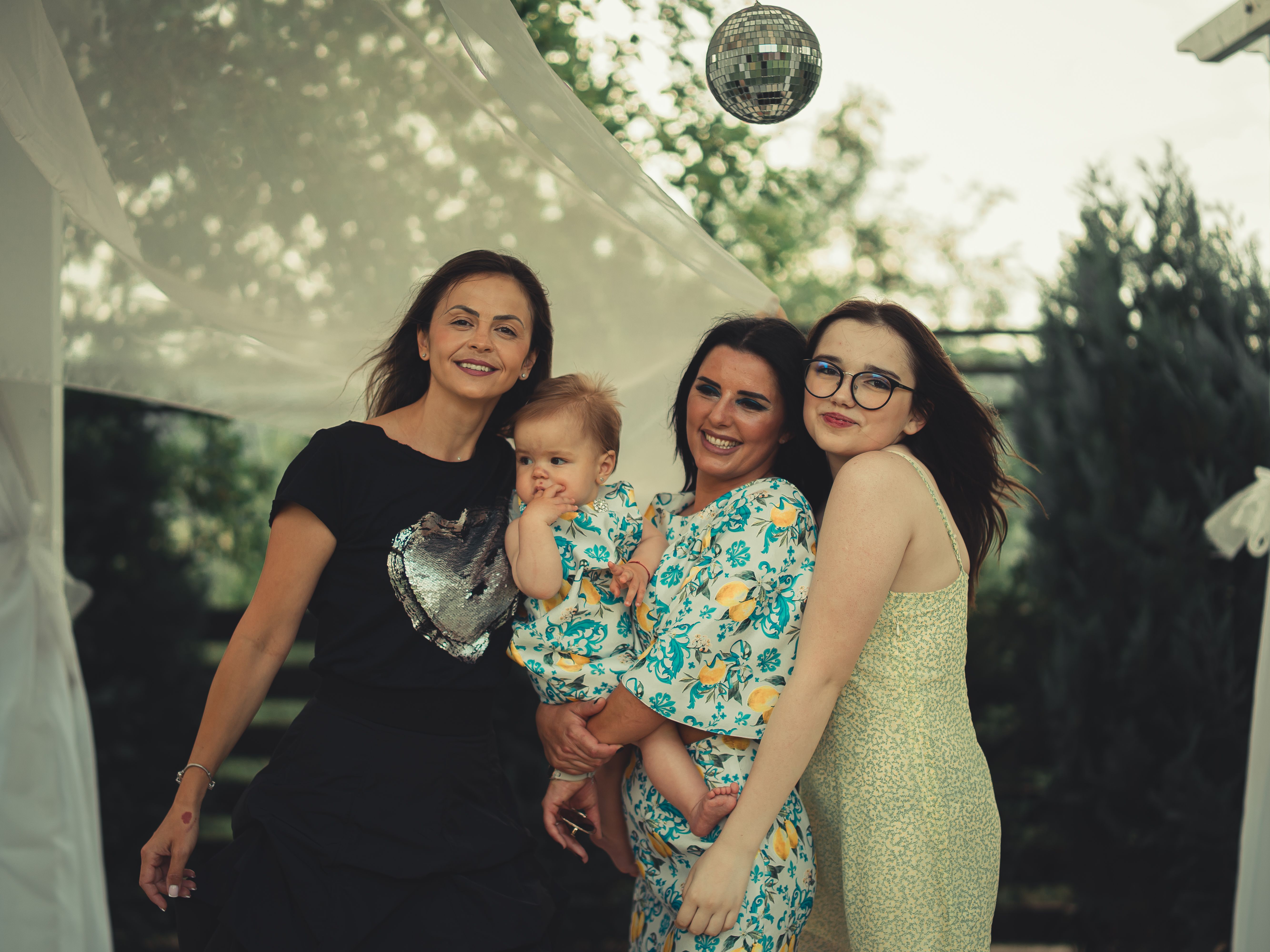 Family Party Photos Photos, Download The BEST Free Family Party Photos ...
