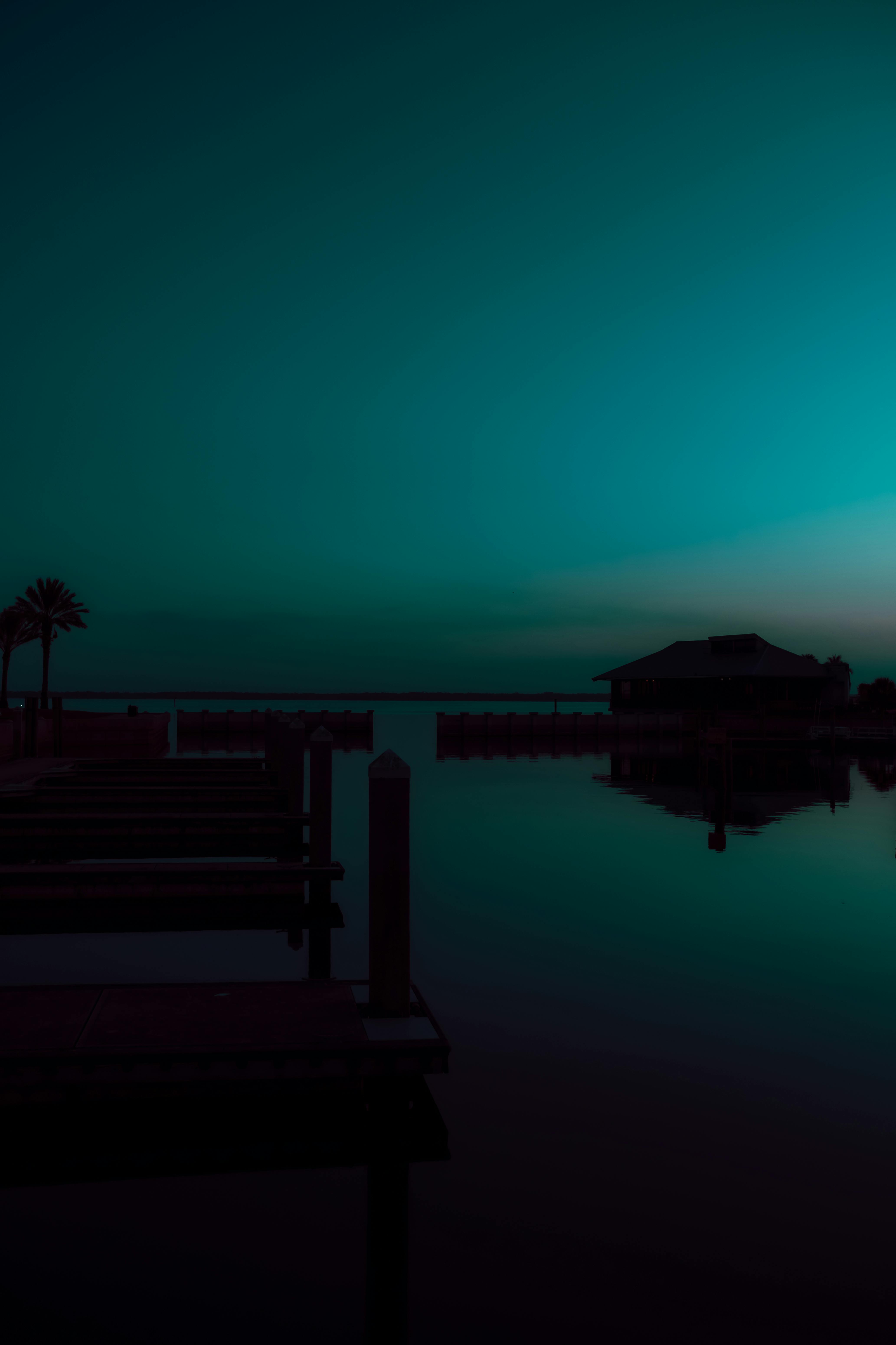 Night Sky over Water · Free Stock Photo