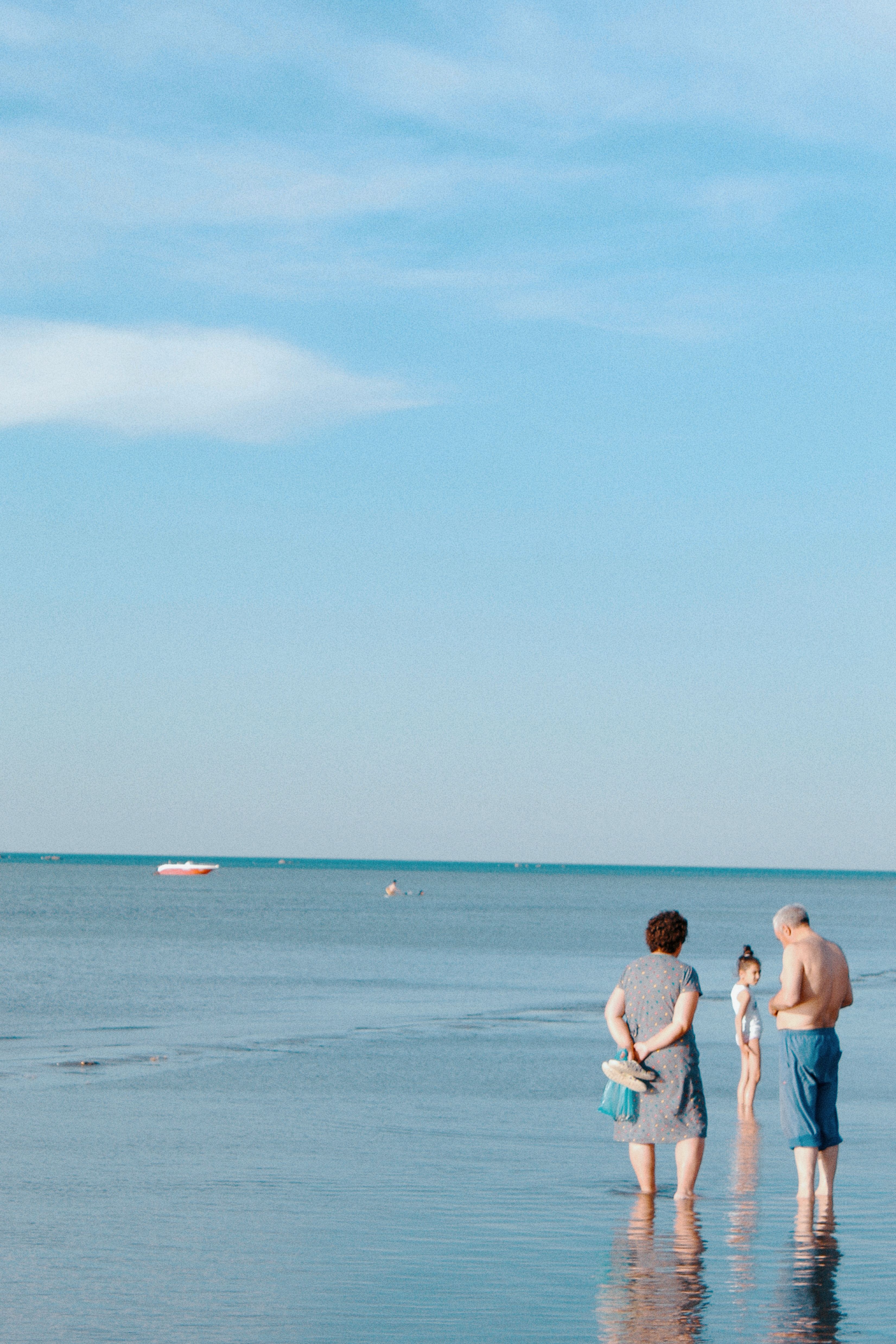 People at the Beach · Free Stock Photo