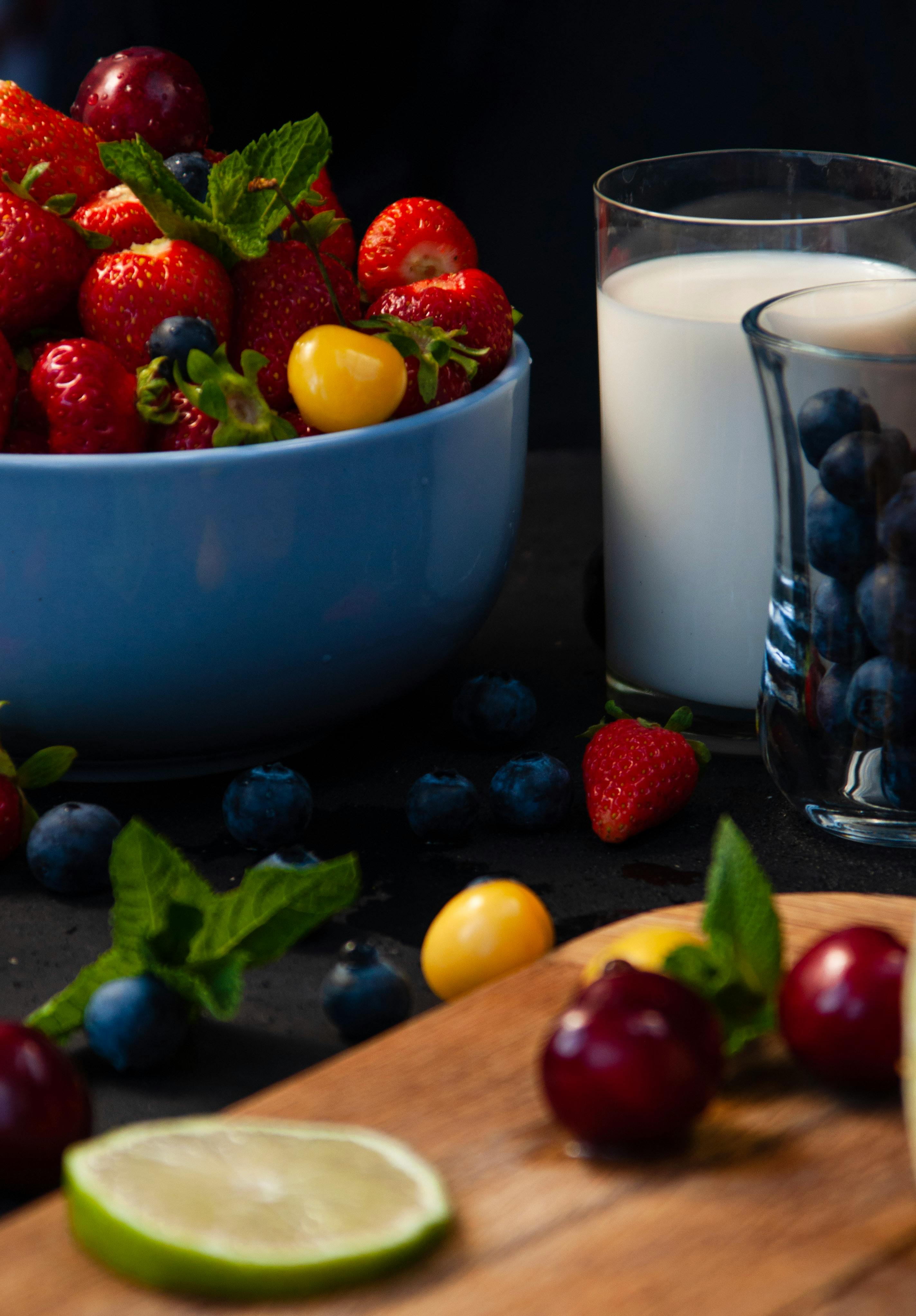 A Bowl Collecting Rubber Milk · Free Stock Photo