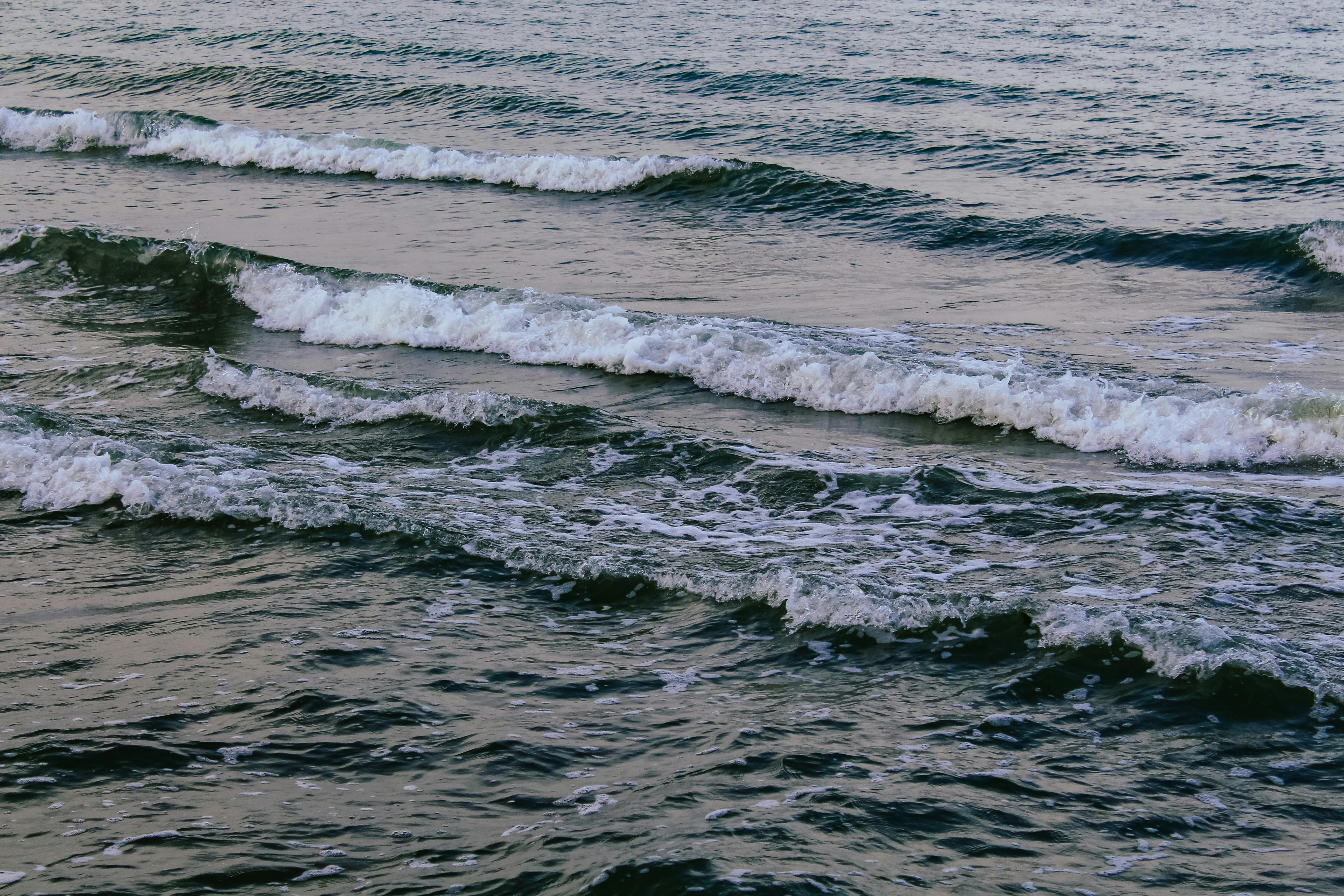 View of a Sea Waves · Free Stock Photo
