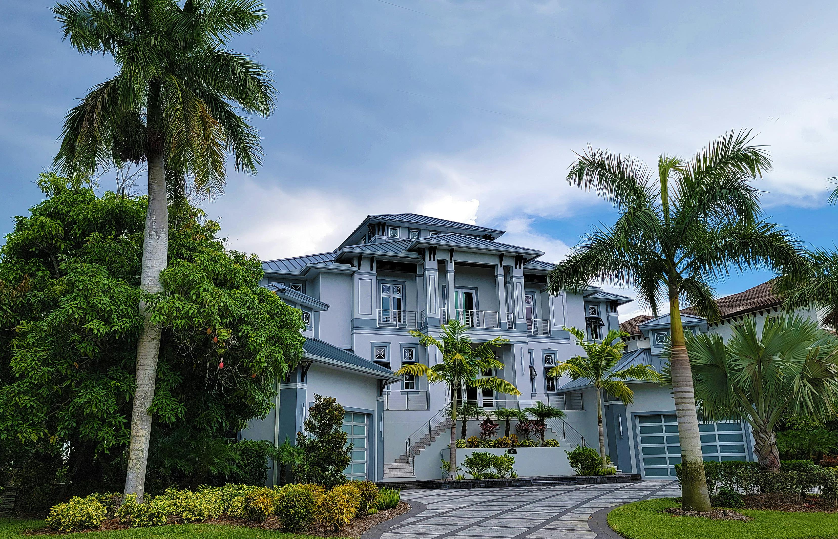 Houses 28 Photos & Videos Collected by Christopher Moon