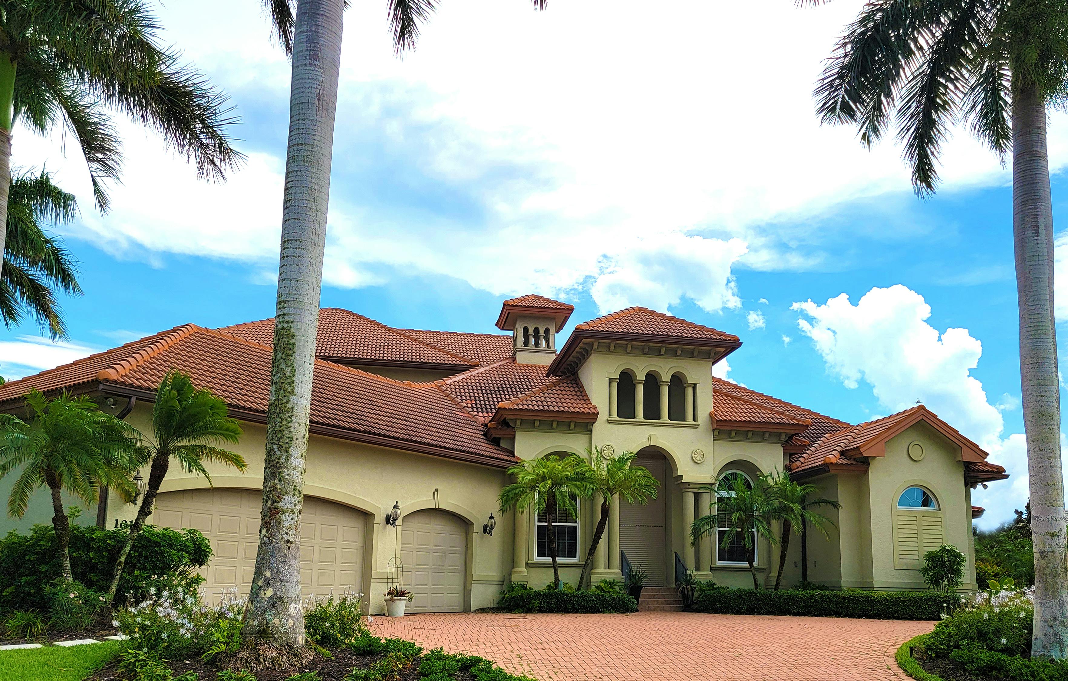 Houses 28 Photos & Videos Collected by Christopher Moon