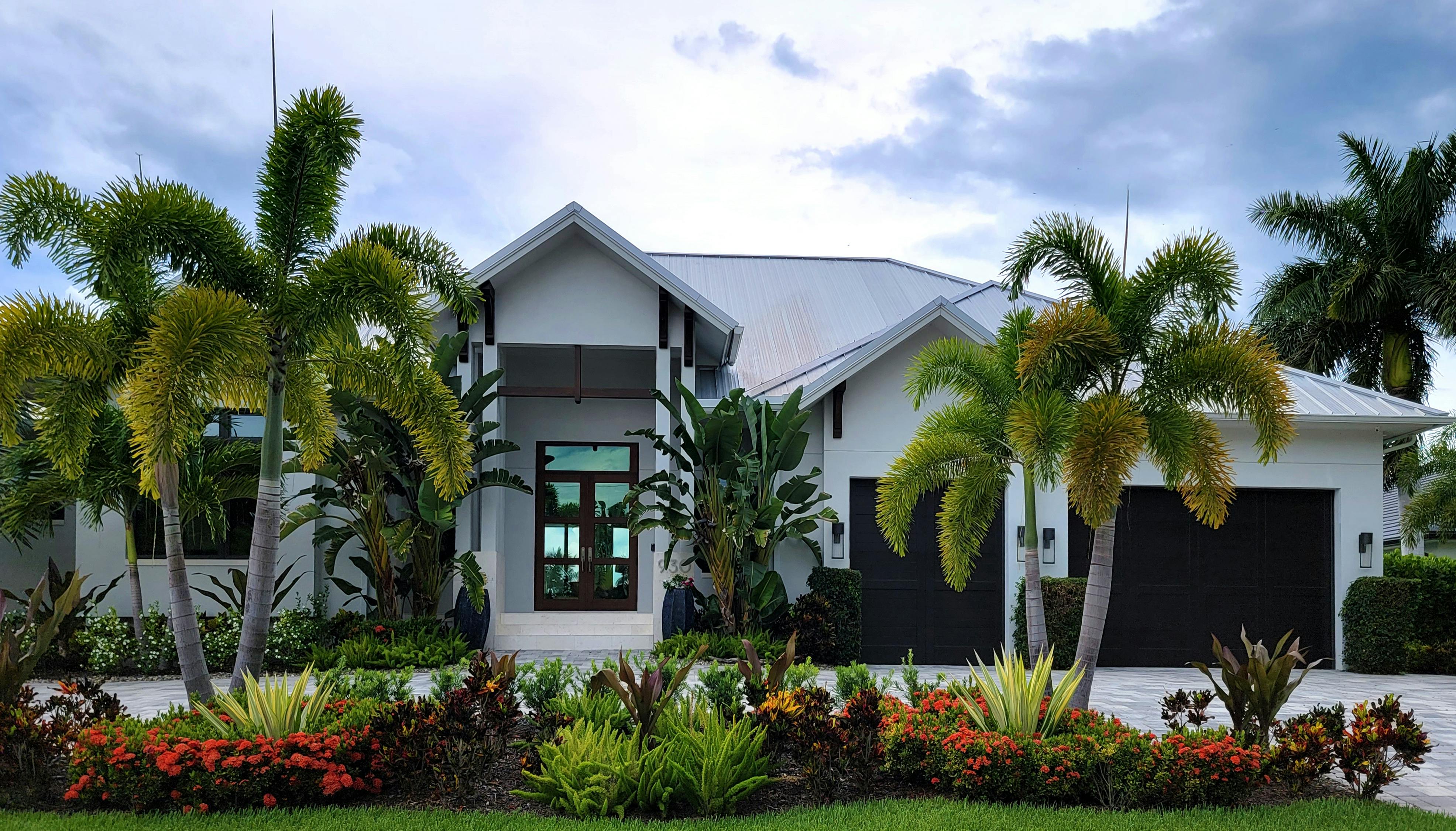 Houses 28 Photos & Videos Collected by Christopher Moon