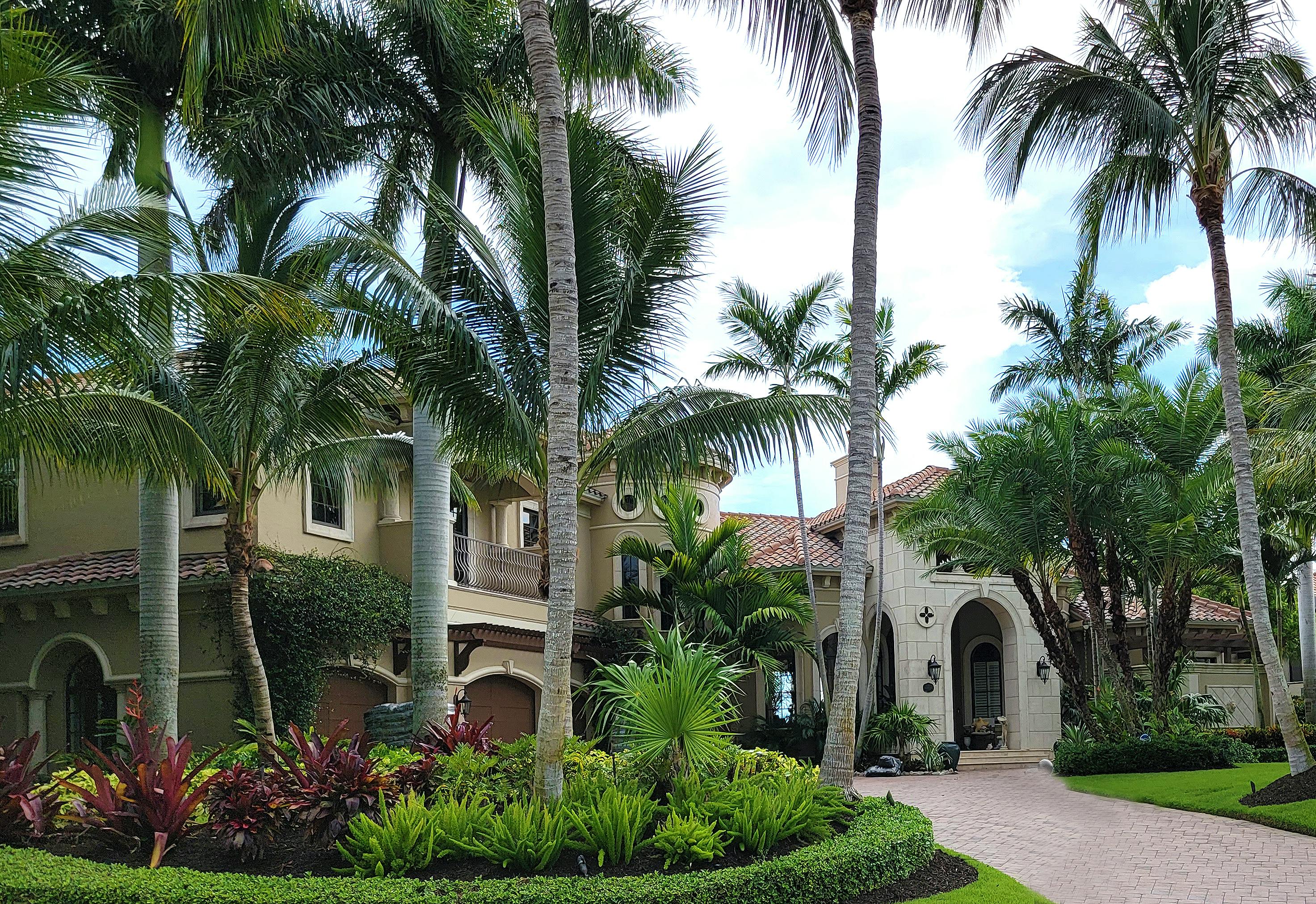 Houses 28 Photos & Videos Collected by Christopher Moon