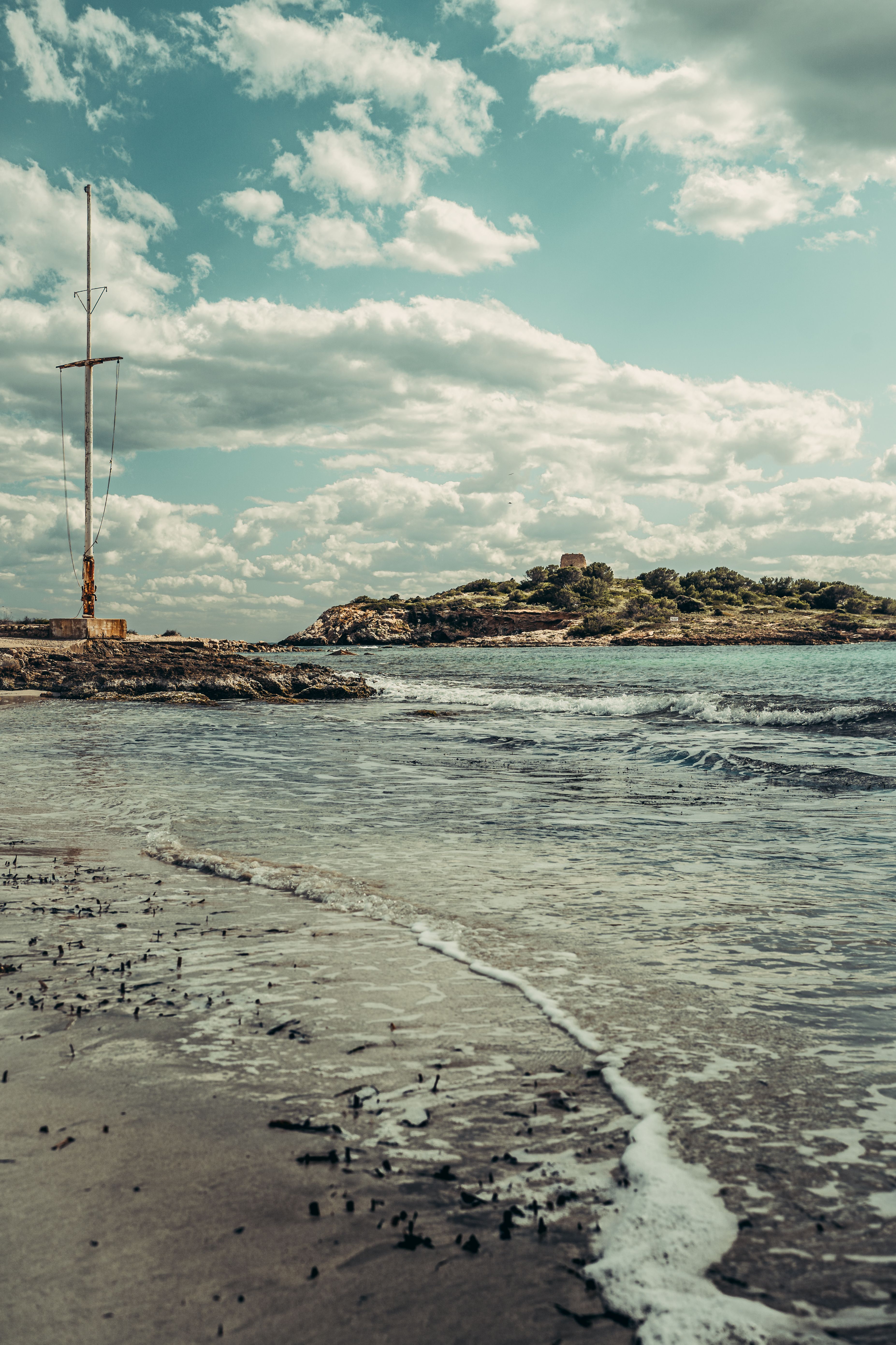 Shot of Sea and Sky · Free Stock Photo
