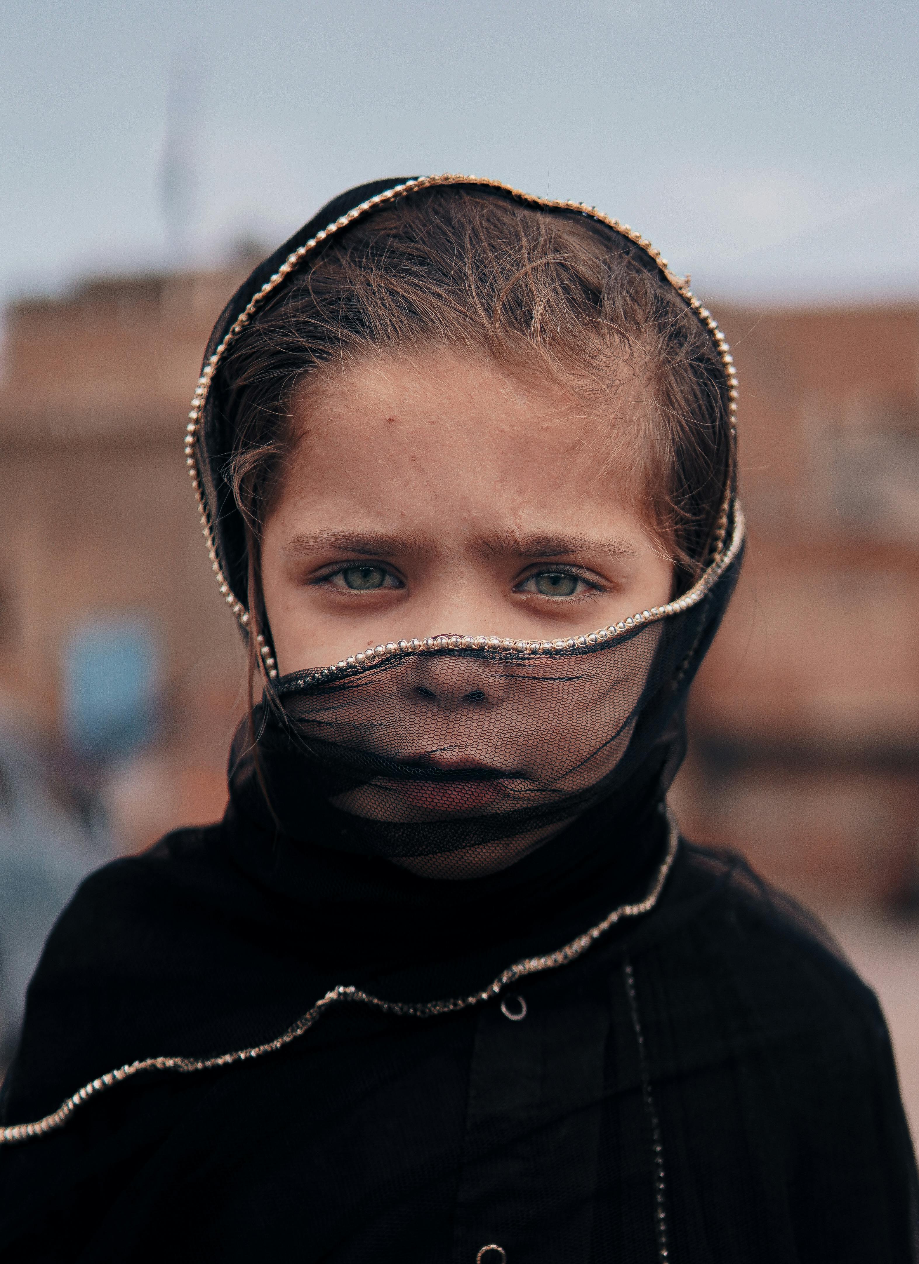 Multan Girl Photos, Download The BEST Free Multan Girl Stock Photos ...