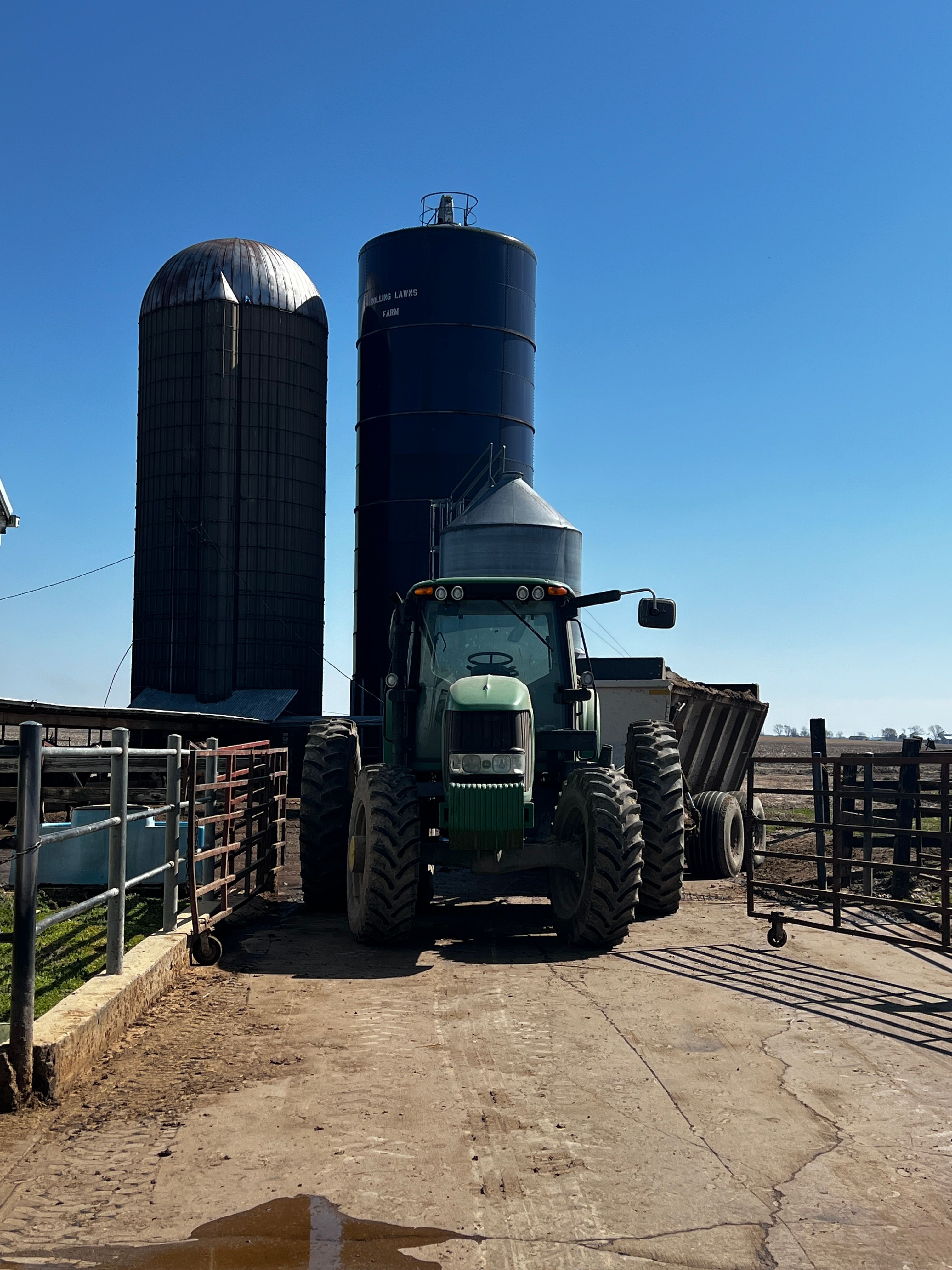 Silo Towers Photos, Download The BEST Free Silo Towers Stock Photos ...