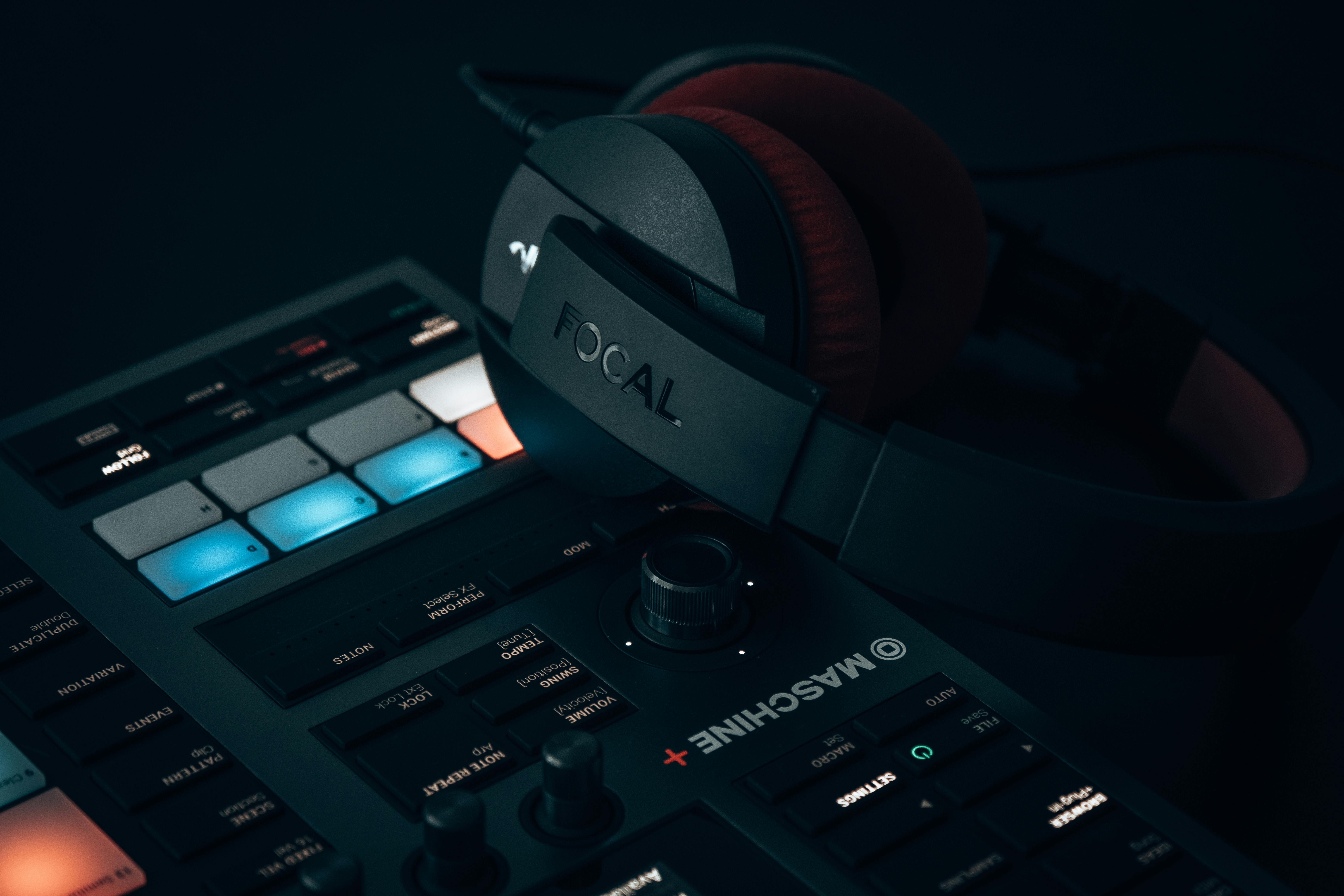Close-up of Headphones on a Groovebox · Free Stock Photo