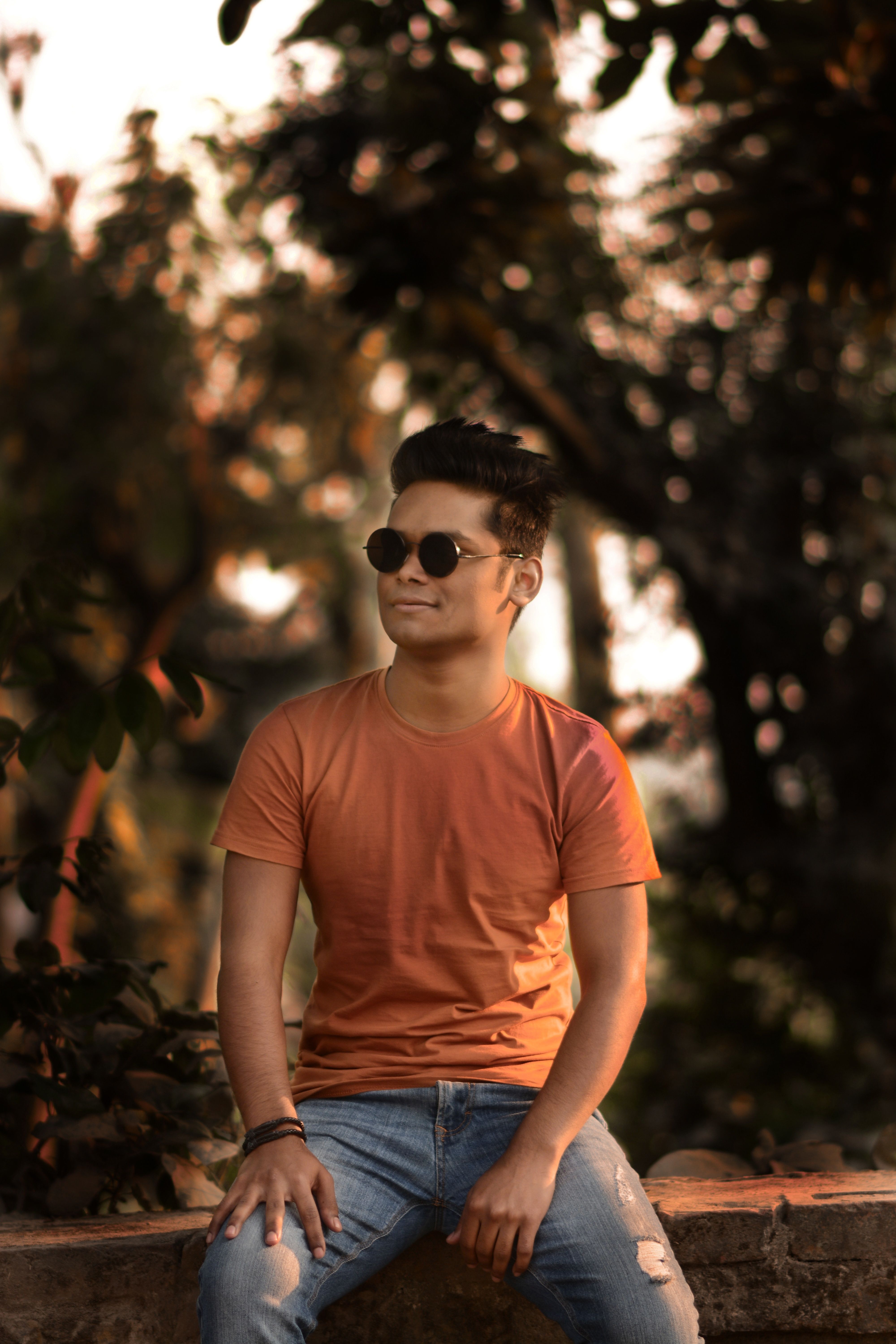 Men Wearing Sunglasses In Plain Background Photos, Download The BEST ...